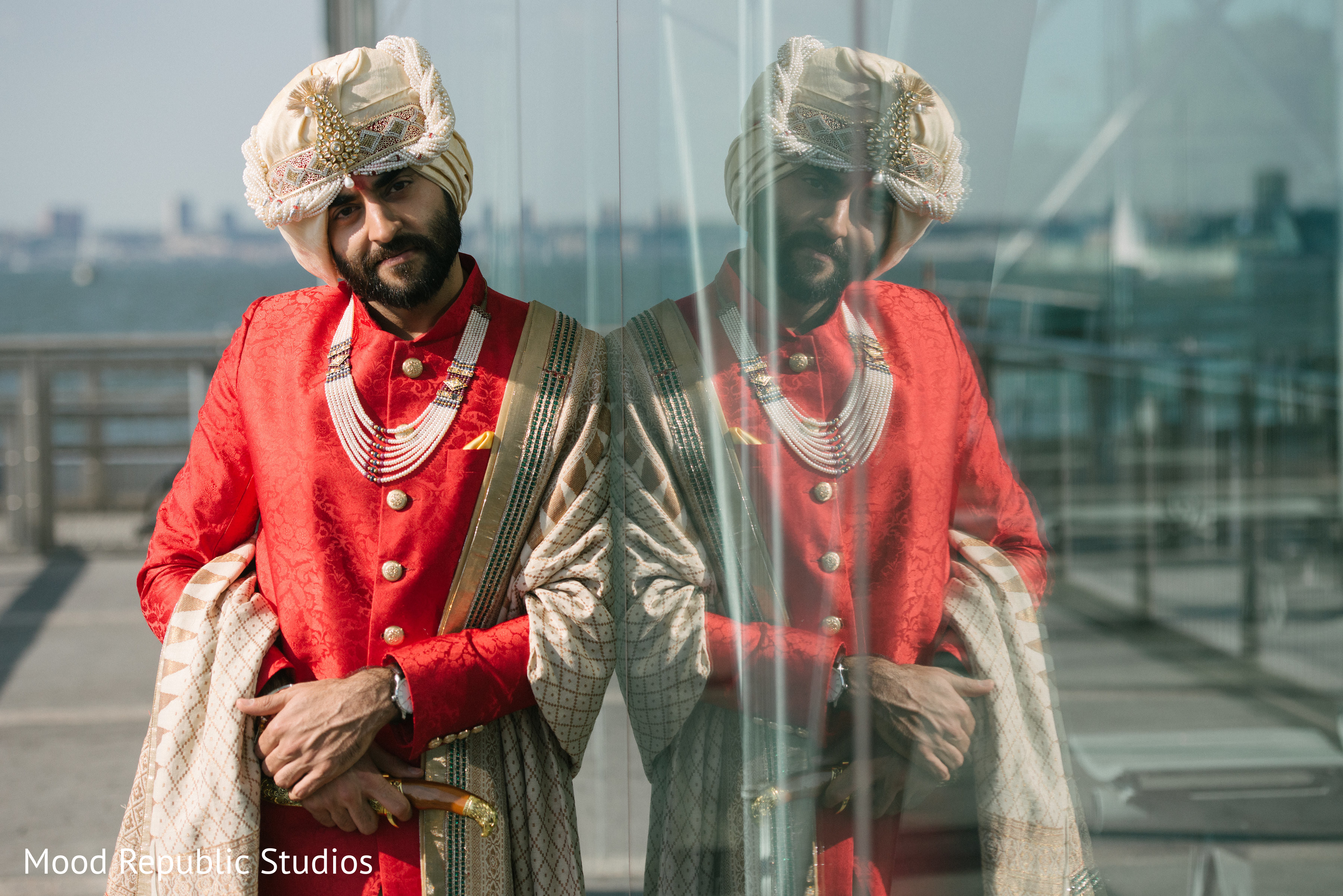 Indian groom portrait. | Photo 100703