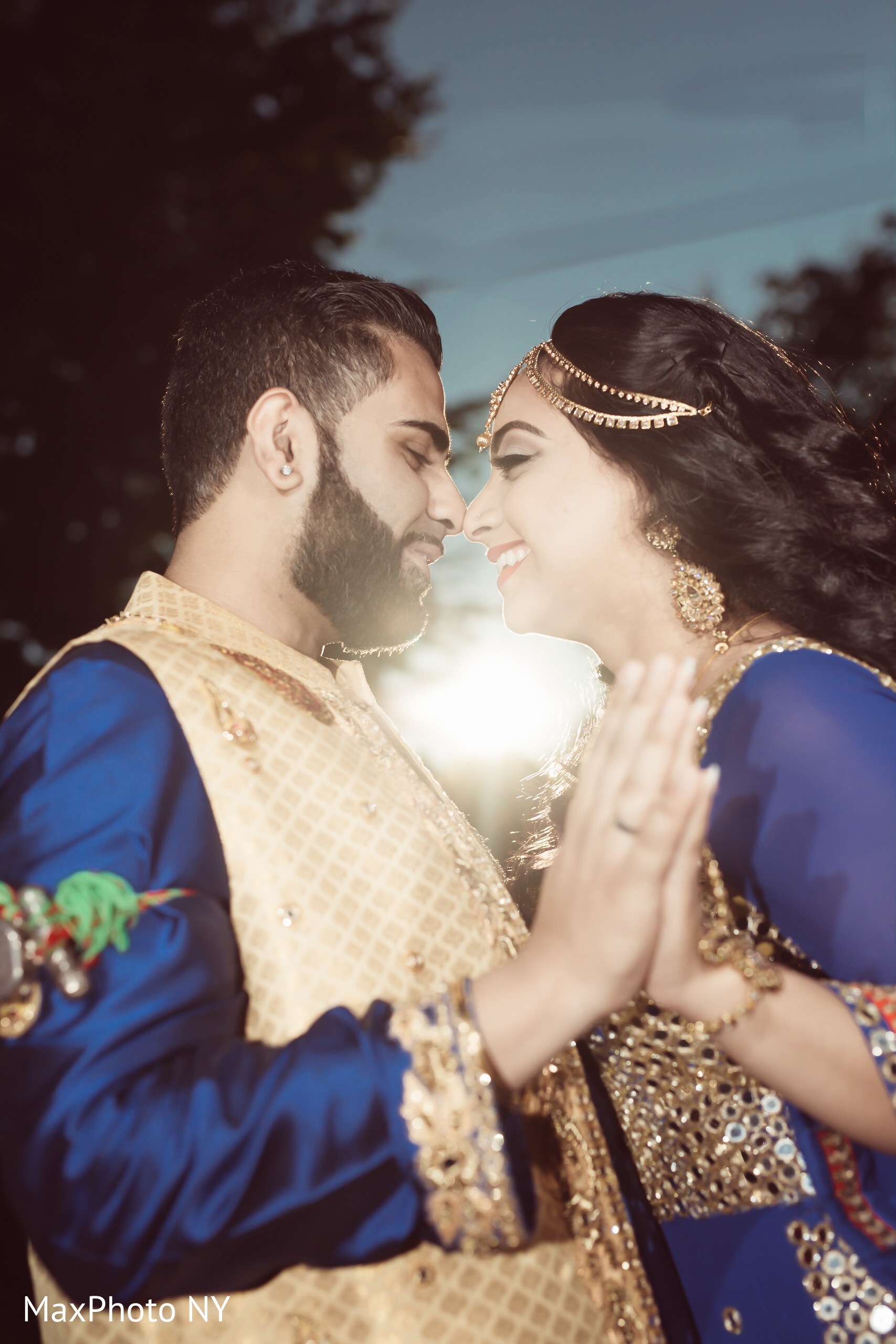 Beautiful indian couple outdoor photography | Photo 111001