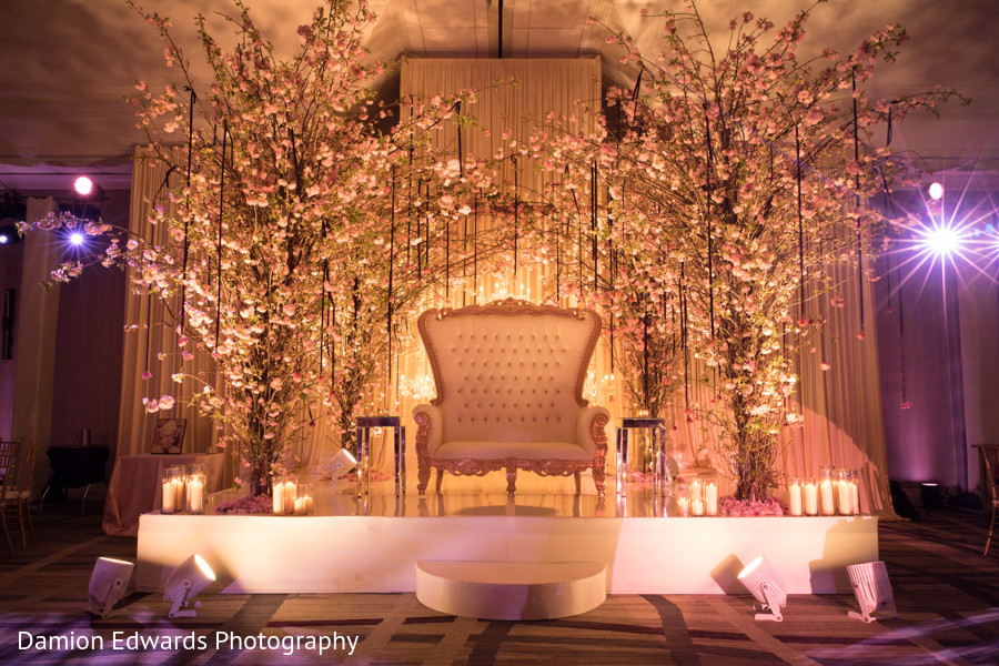 Lovely decor at indian wedding reception | Photo 113746