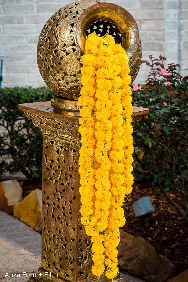 Beautiful Indian flower arrangement. | Photo 116226