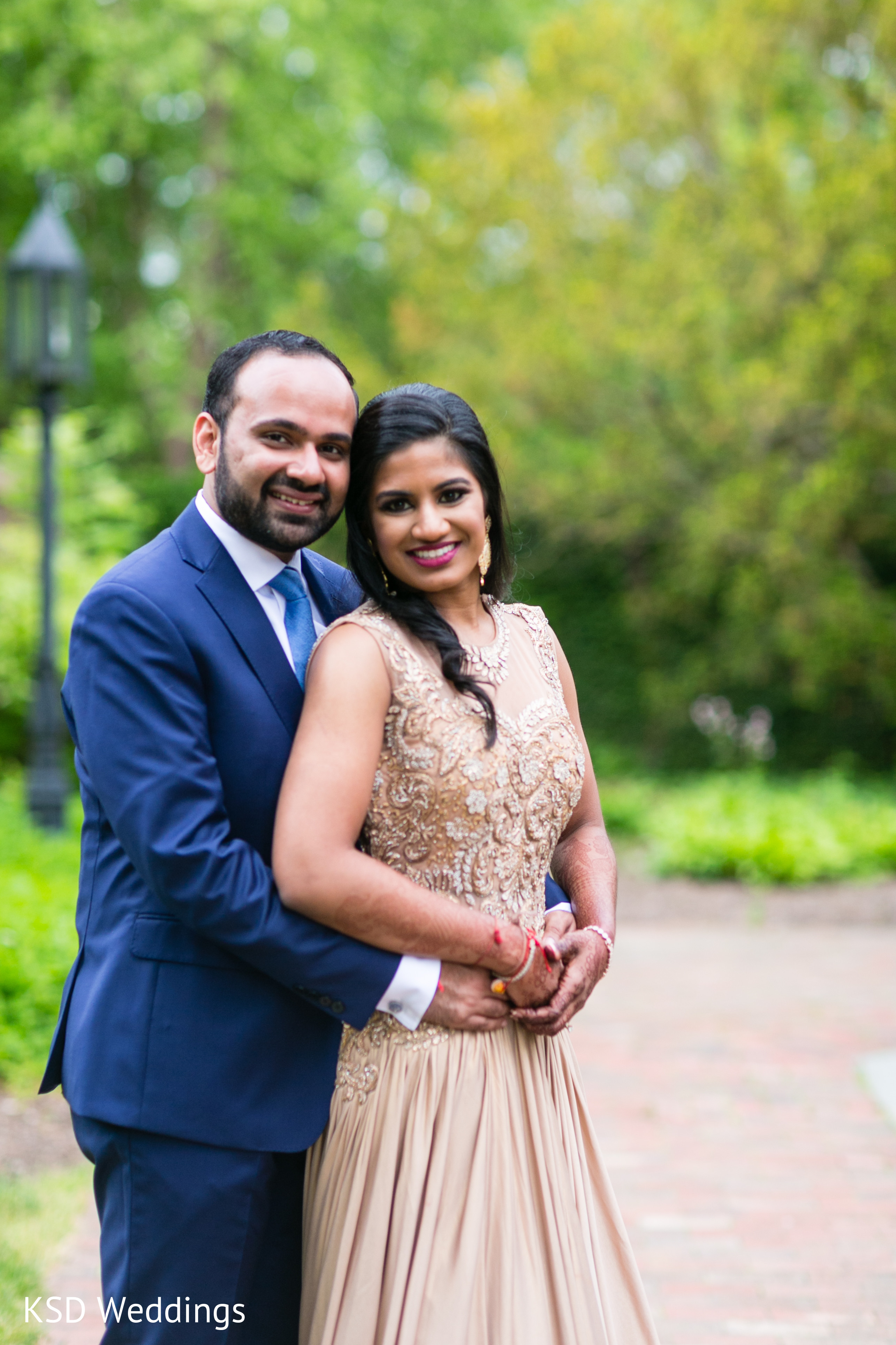 Captivating Indian couple portrait. | Photo 123951