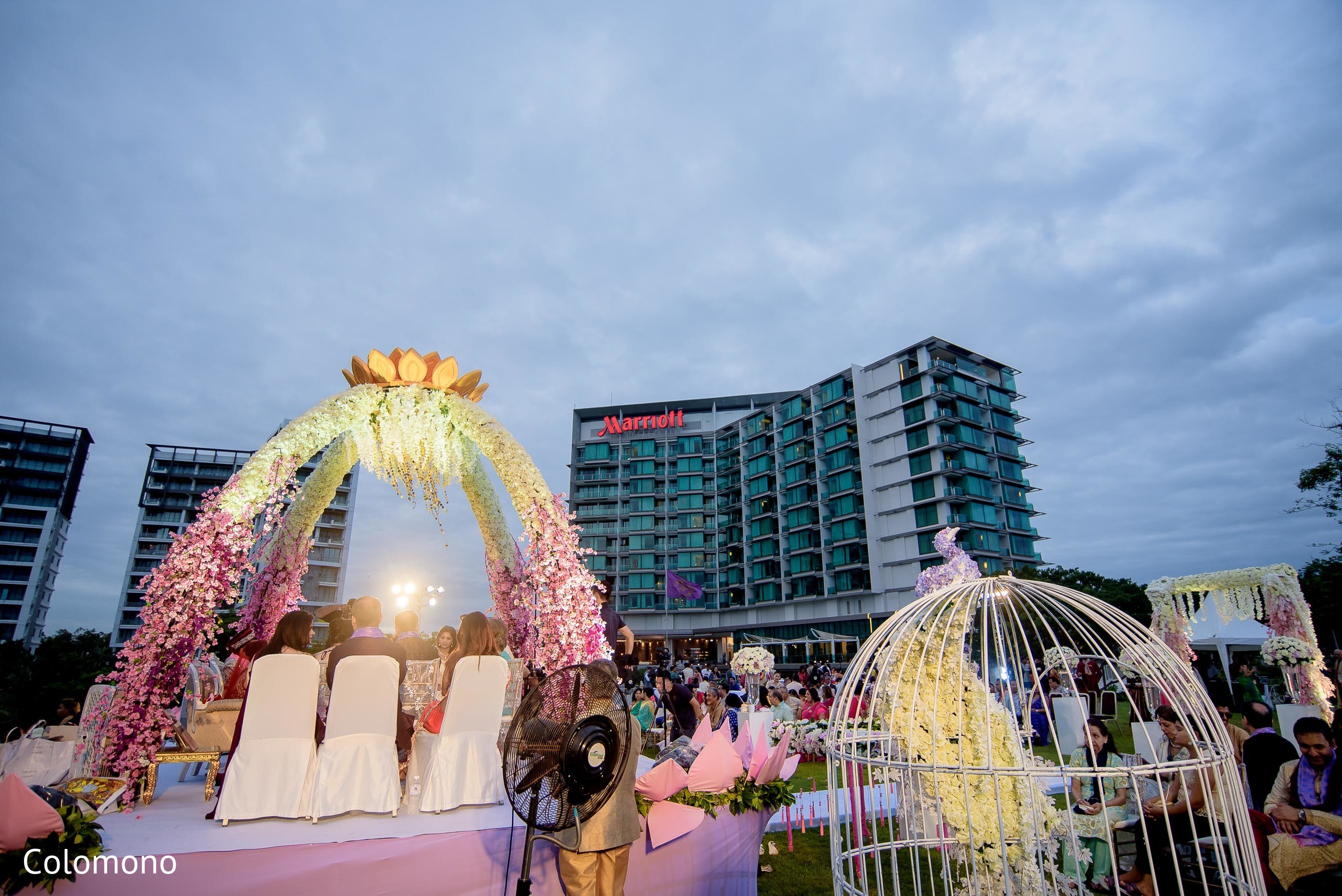 Perfect outdoor garden wedding ceremony. | Photo 129546