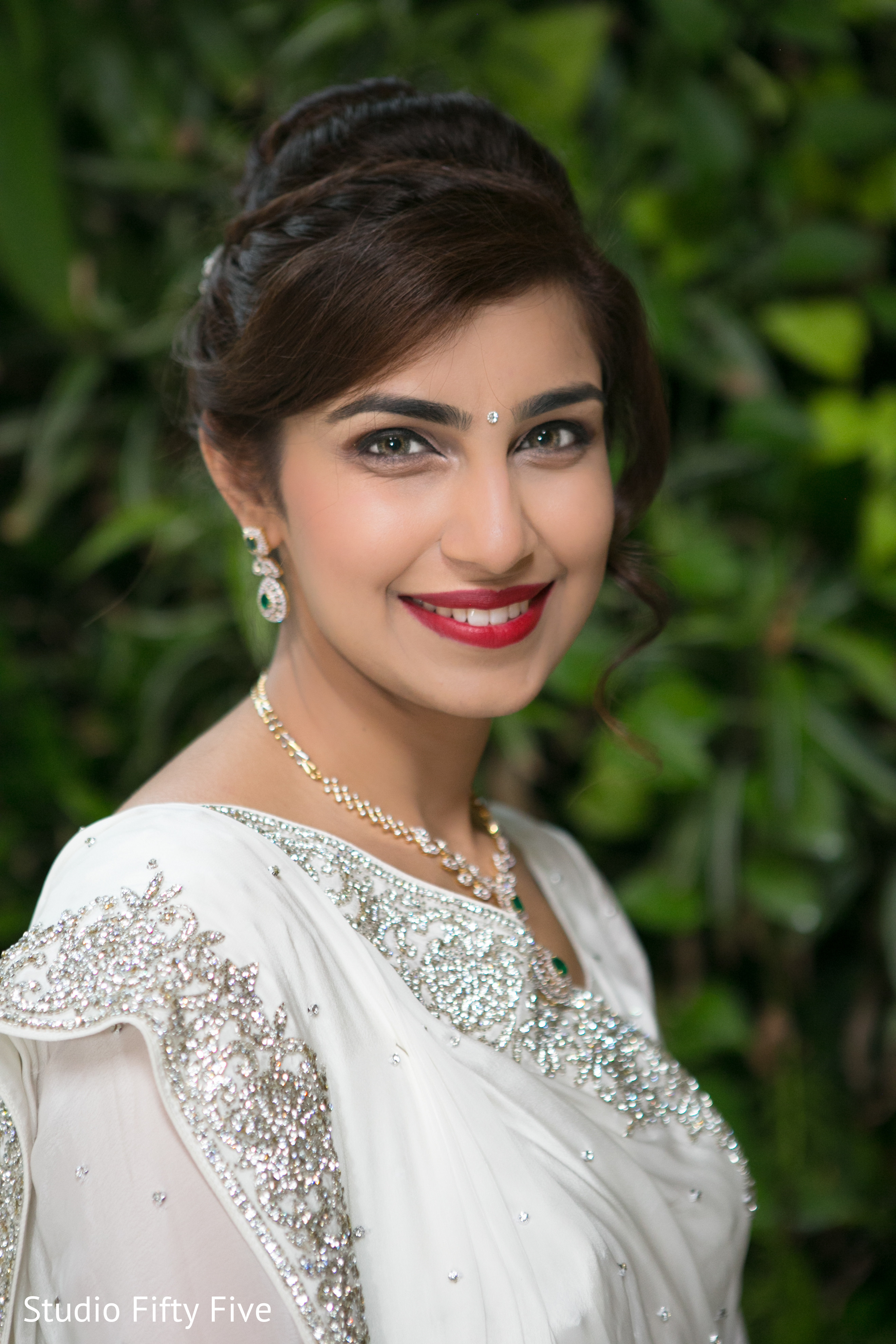 Insanely beautiful Indian parsi bride portrait. | Photo 130633