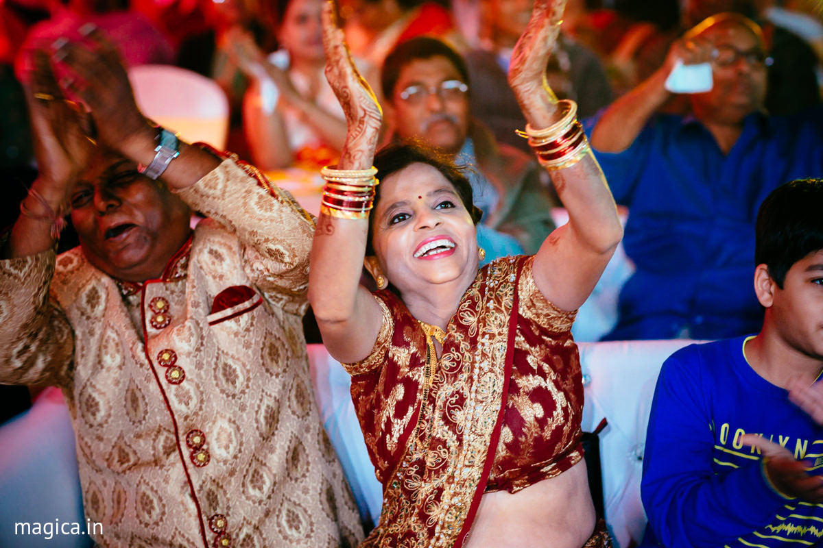 Indian wedding reception guests capture | Photo 147908