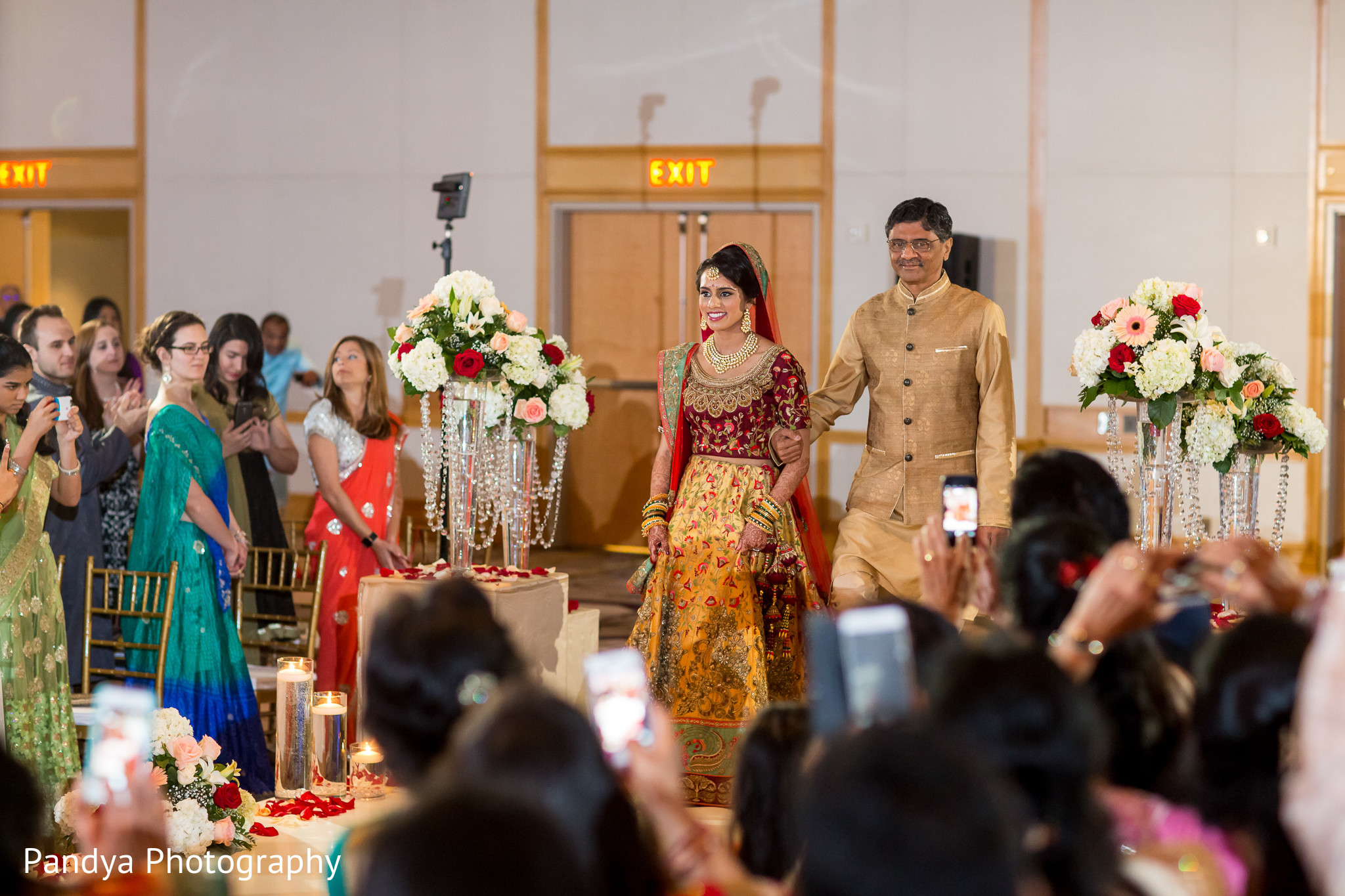 Indian bride's grand entrance | Photo 153429