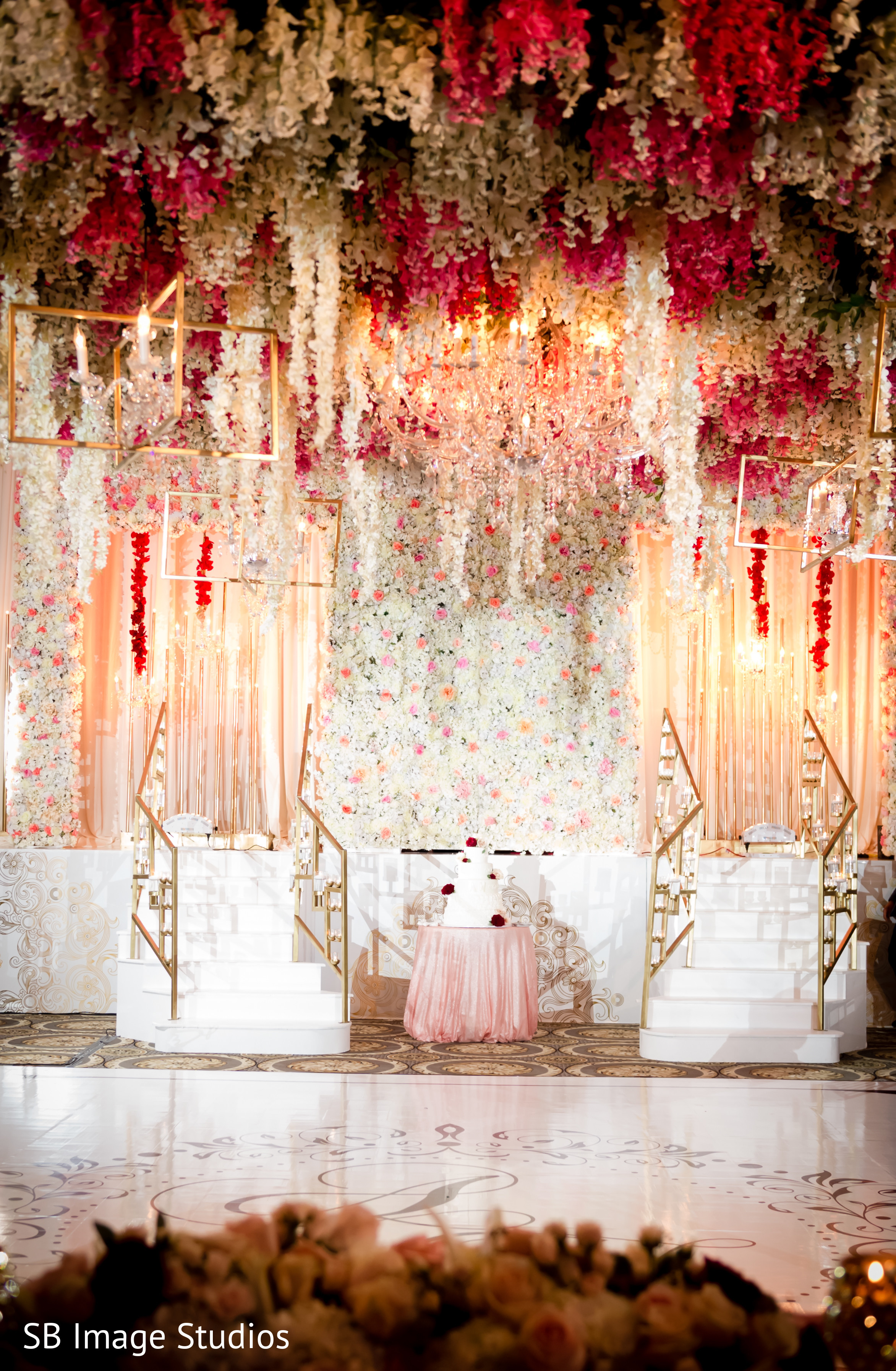 Amazing indian wedding reception decor | Photo 158756
