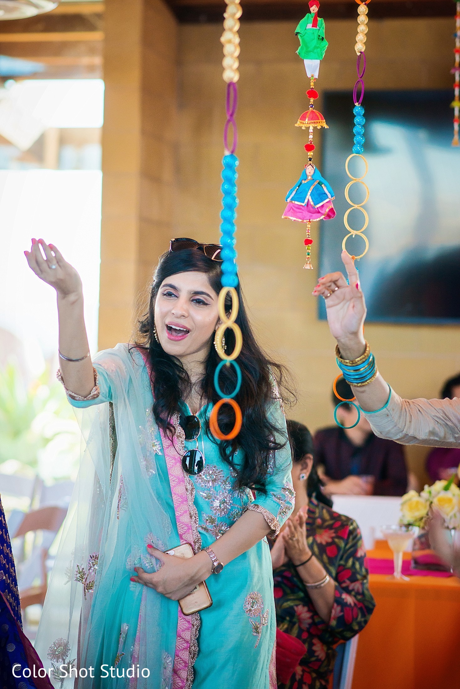 Indian guest capture during mehndi party | Photo 158934