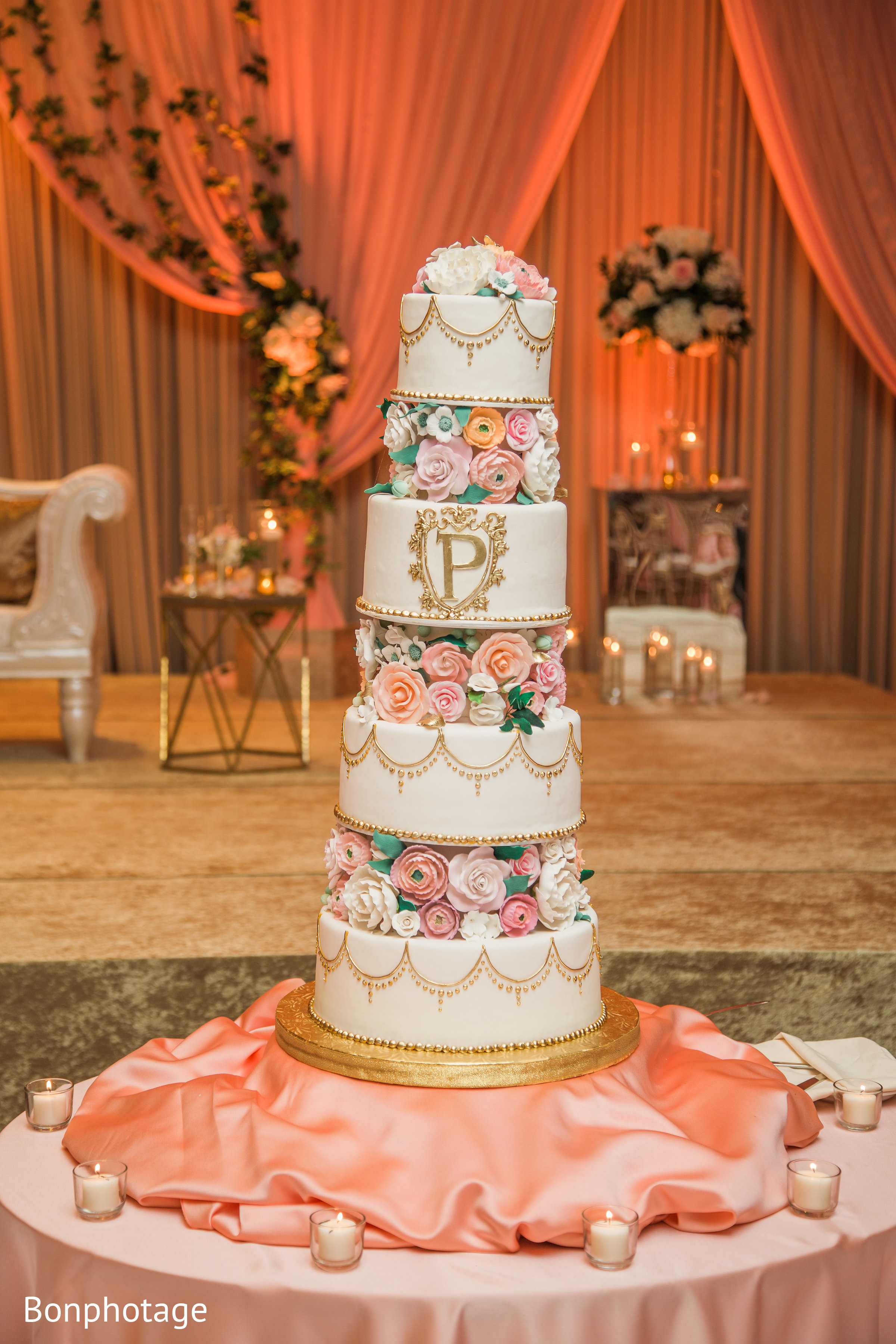 Incredible Indian wedding cake design. | Photo 159545