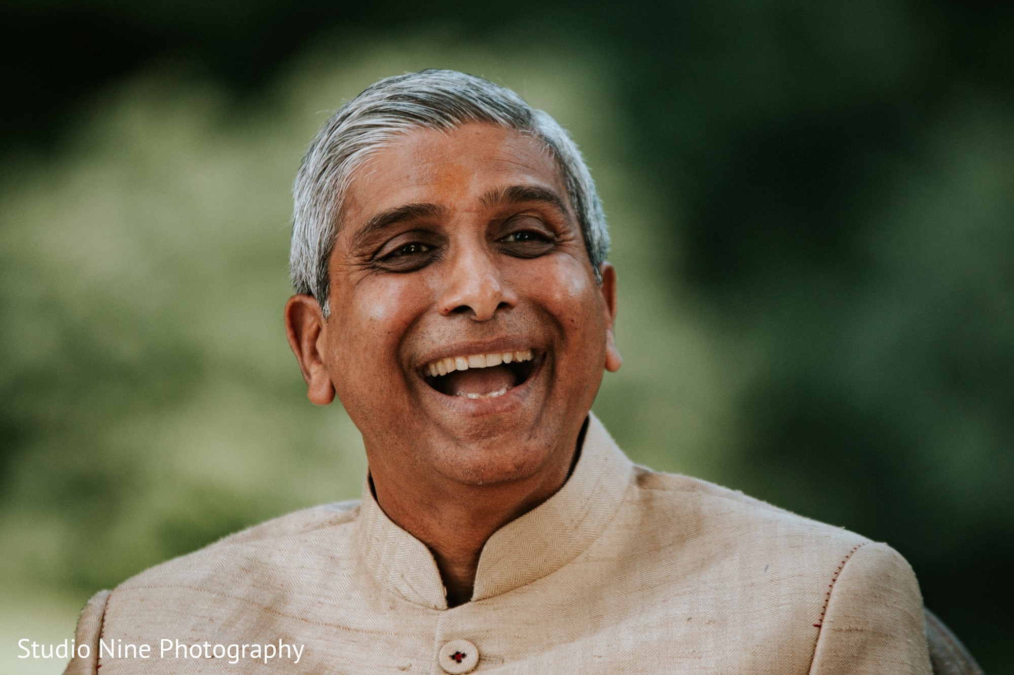 Adorable Indian father capture at the wedding ceremony. | Photo 162122