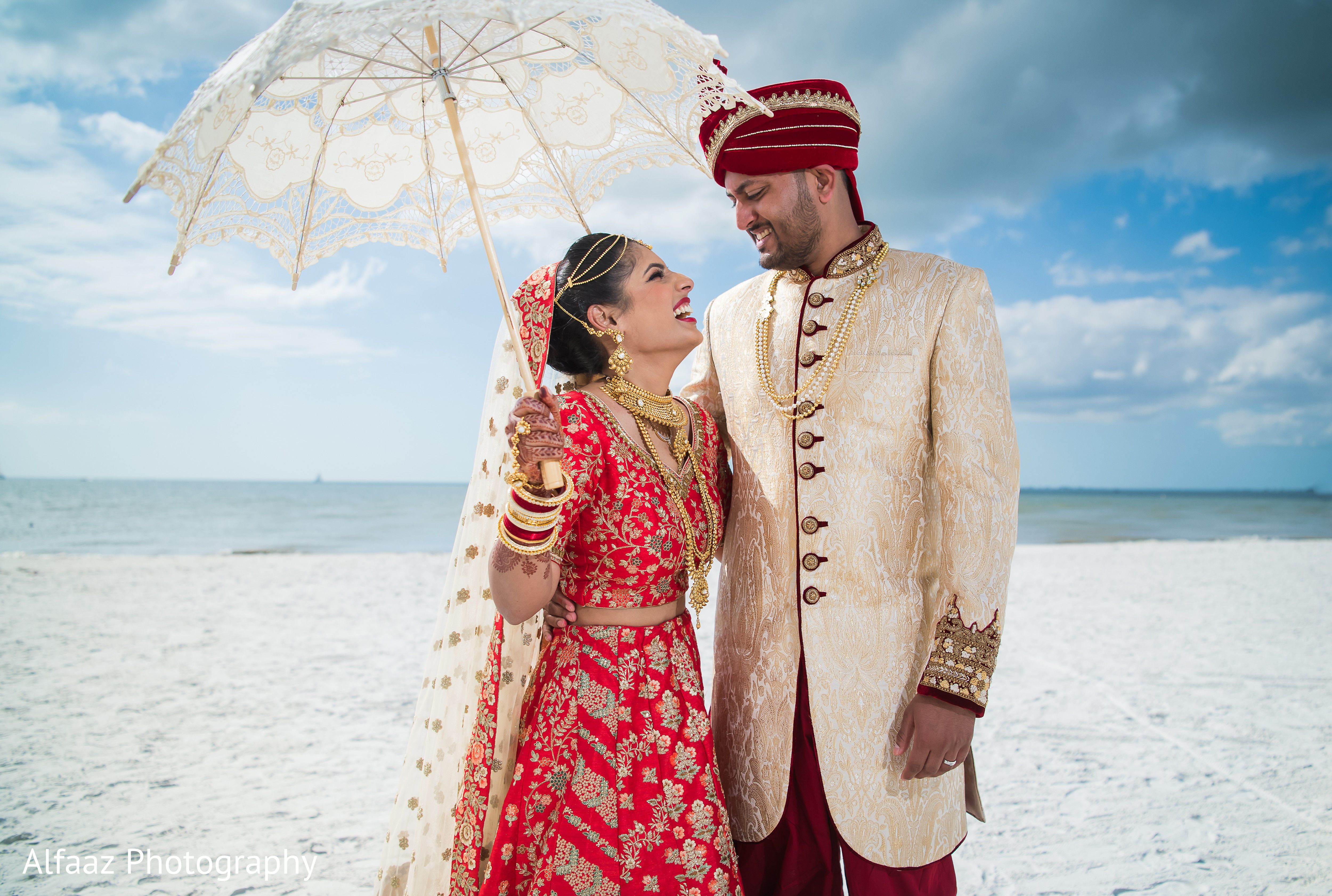 Beach themed bride and groom capture | Photo 164035