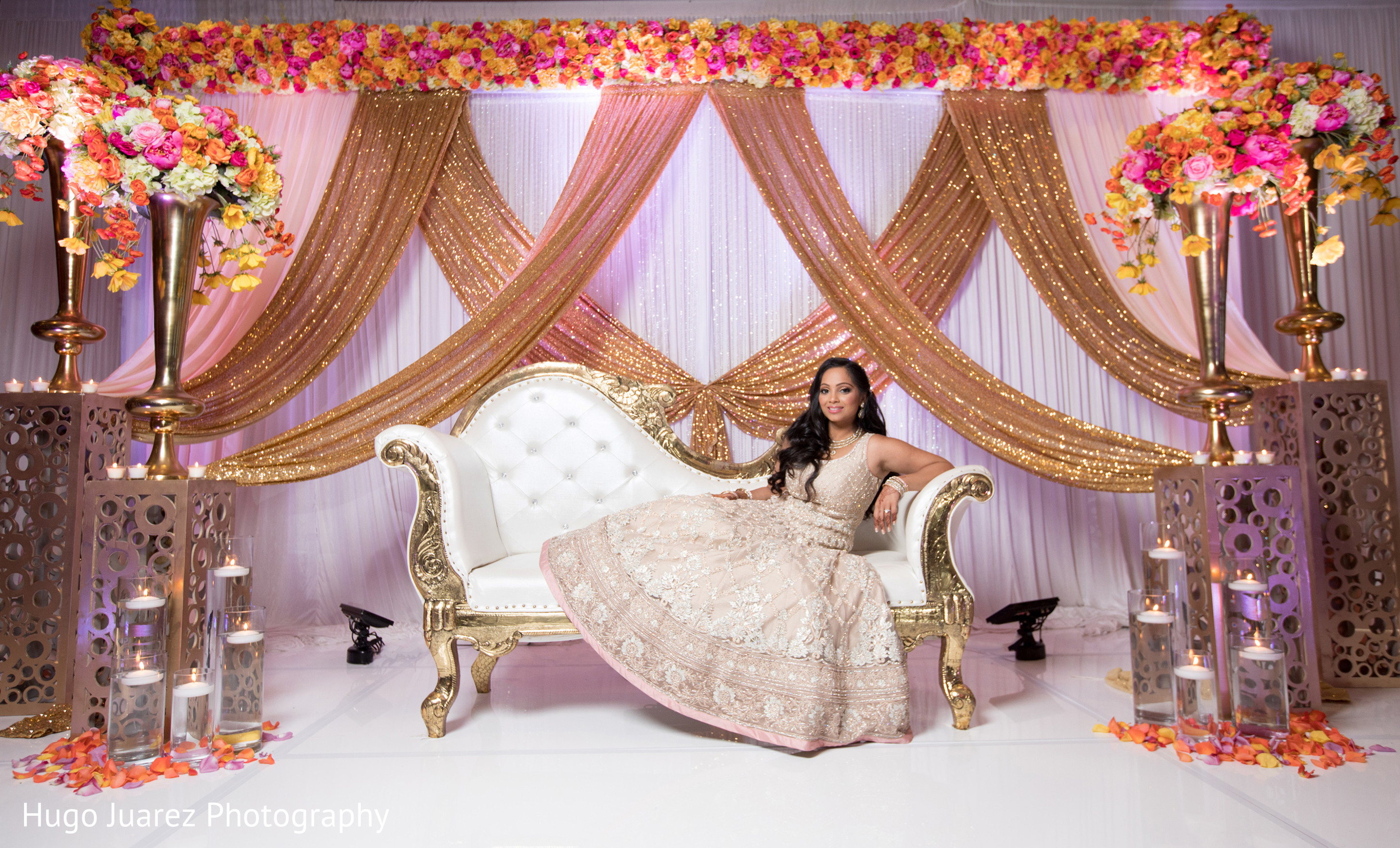 Gorgeous Indian bride ready for wedding reception. | Photo 164209