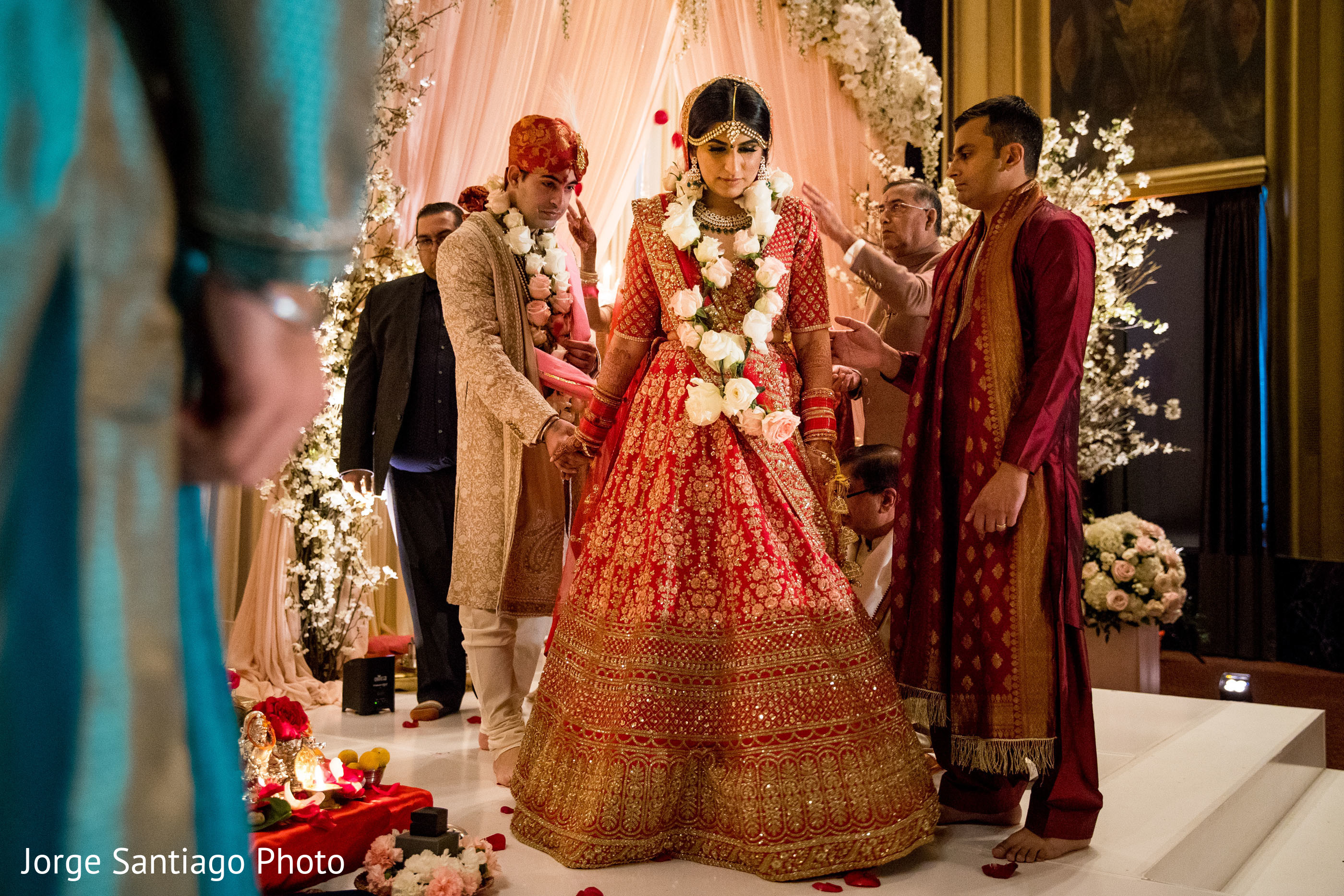 Don't miss this saptapadi ritual scene | Photo 168474