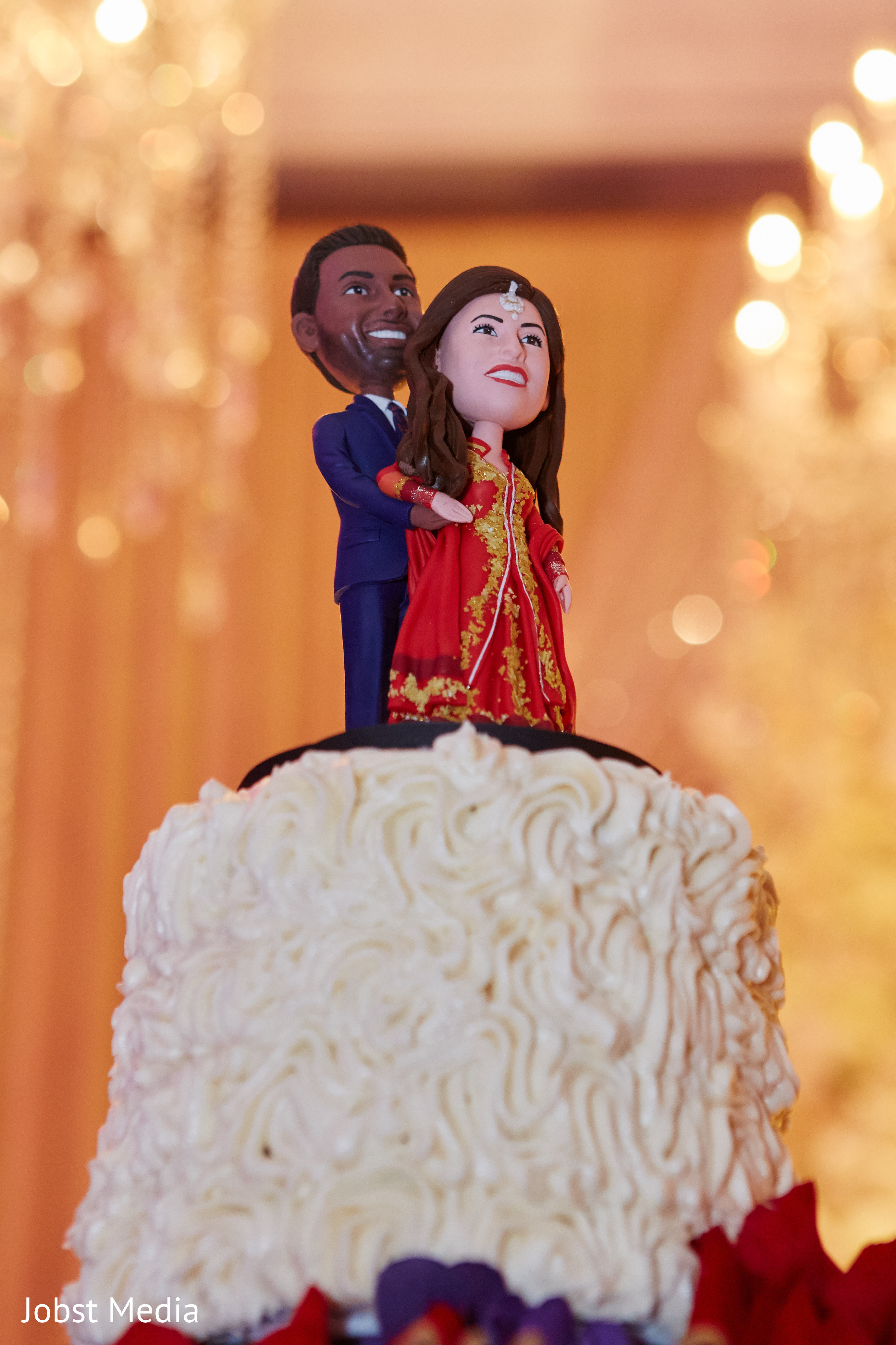 Creative indian wedding cake topper | Photo 170613