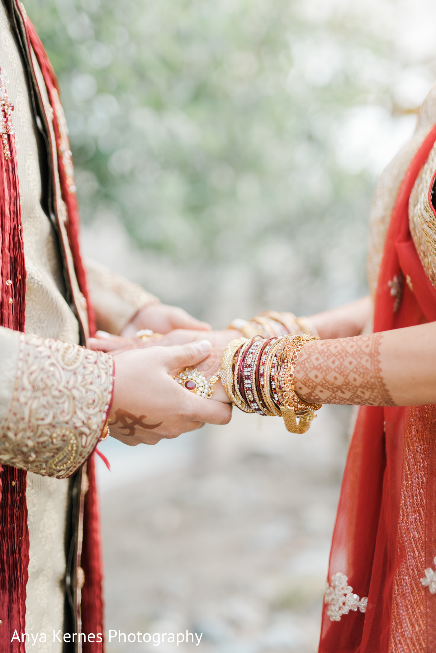 Adorable Indian couple holding hands. | Photo 171259