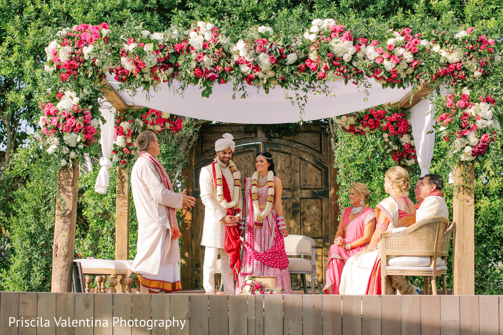 See this couple during traditional wedding ritual | Photo 172285