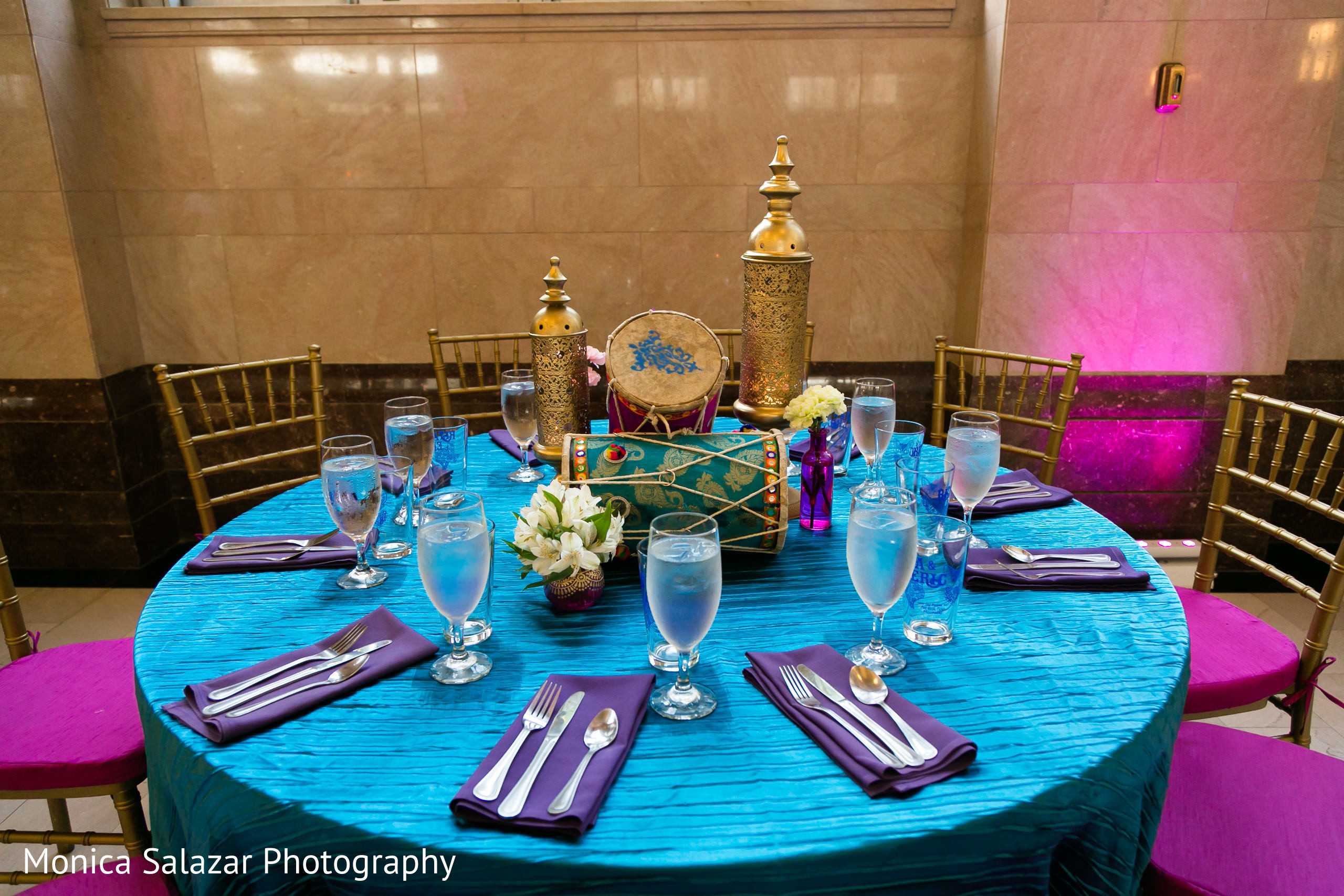 Fantastic indian wedding table decor | Photo 175354