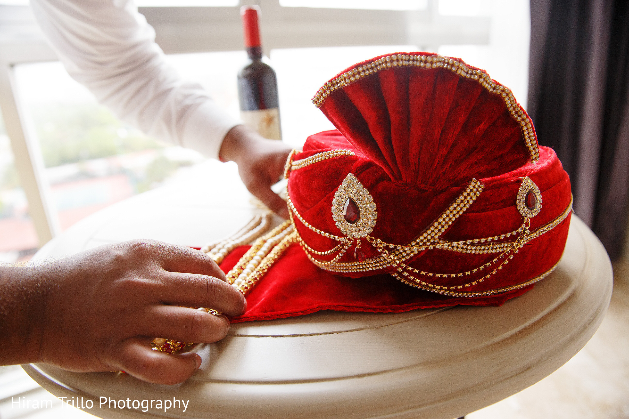 Indian groom's Pheta and wedding accessories. | Photo 181619