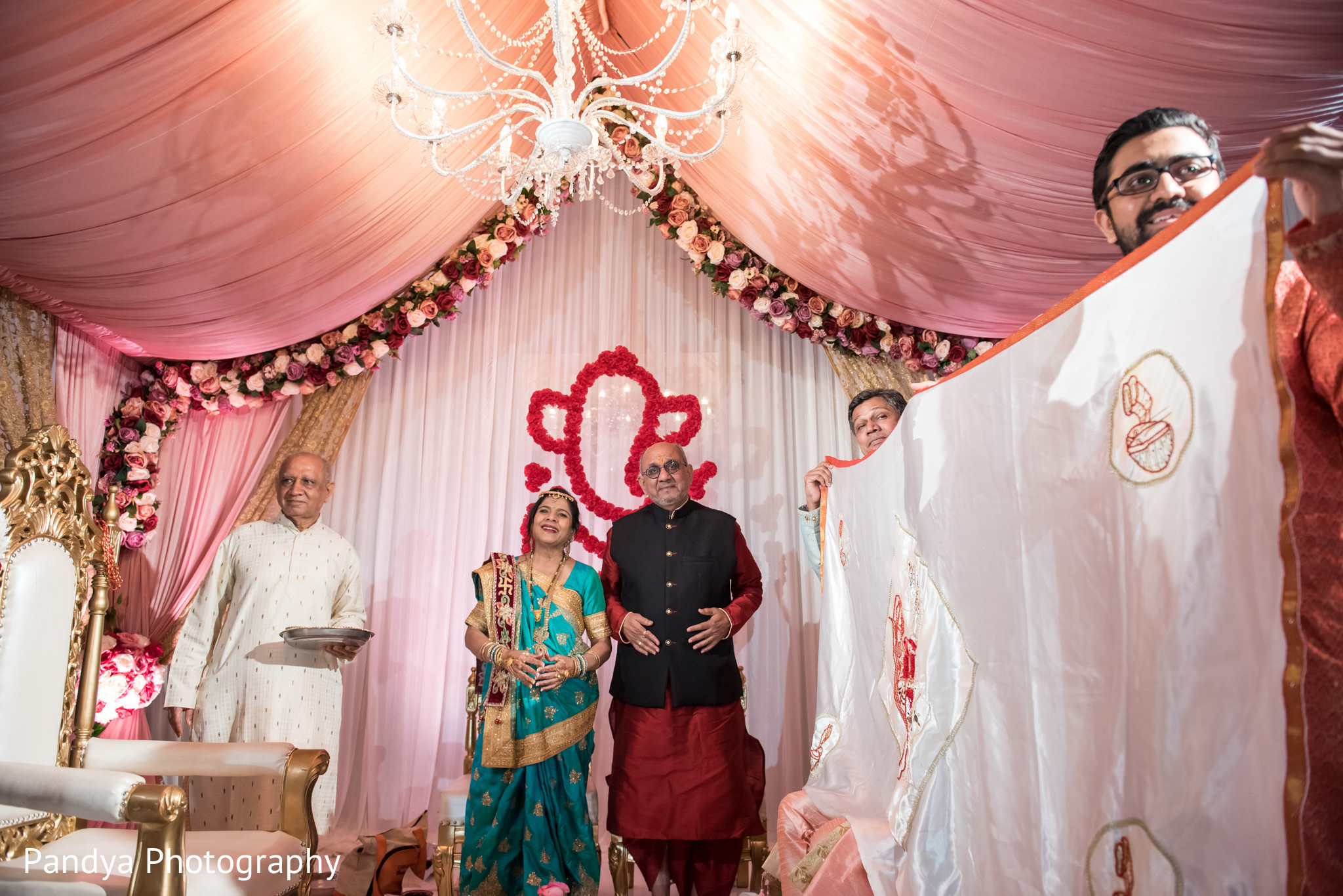 Indian wedding ceremony antarpaat ritual | Photo 182549