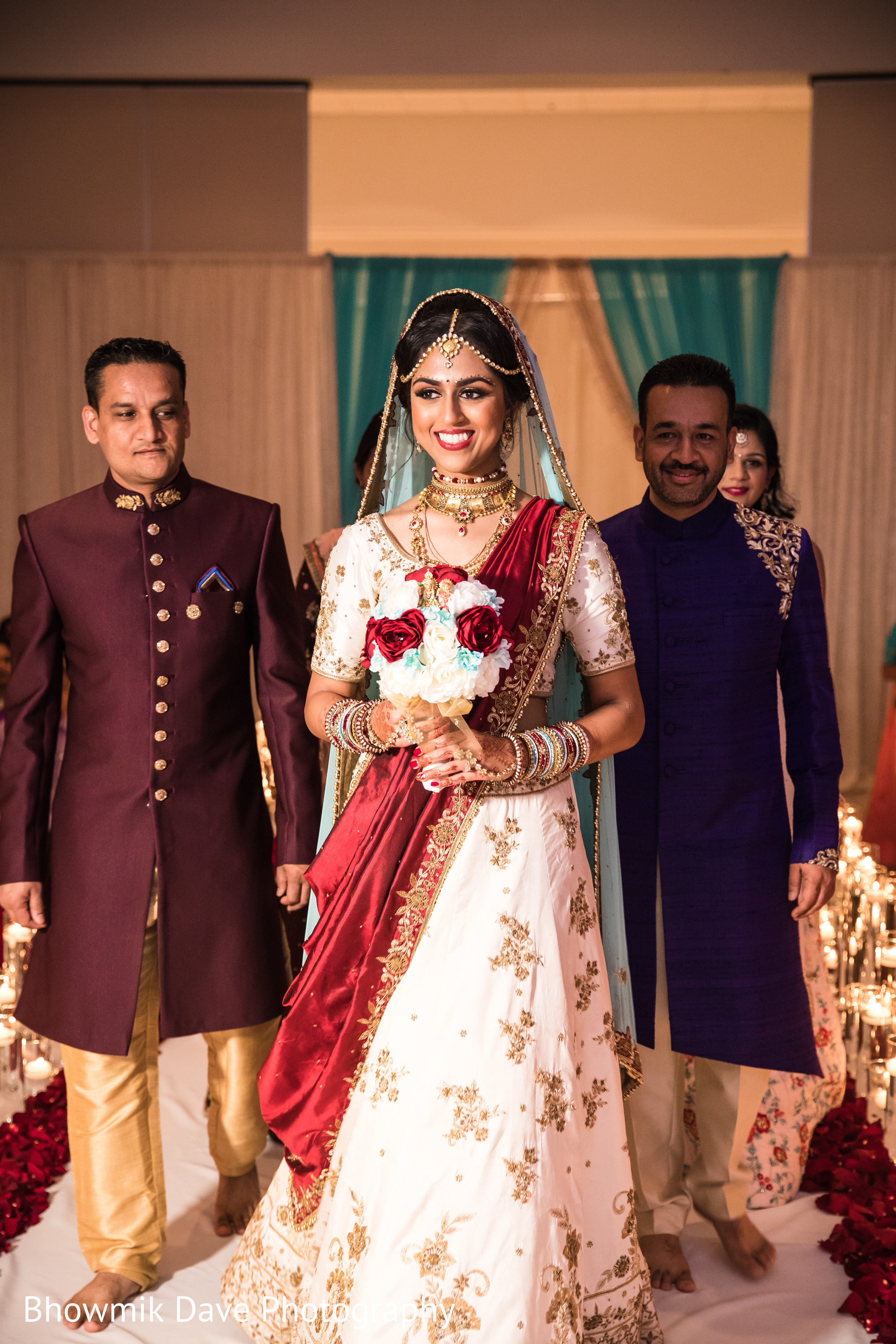 Beautiful Maharani walking the aisle to her wedding ceremony. | Photo ...