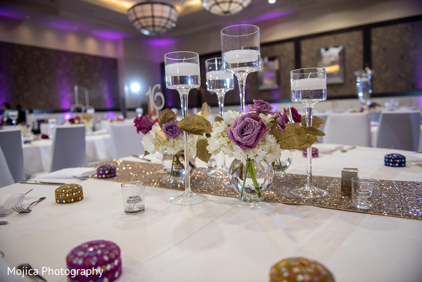 Amazing Indian wedding reception table setup. | Photo 183404