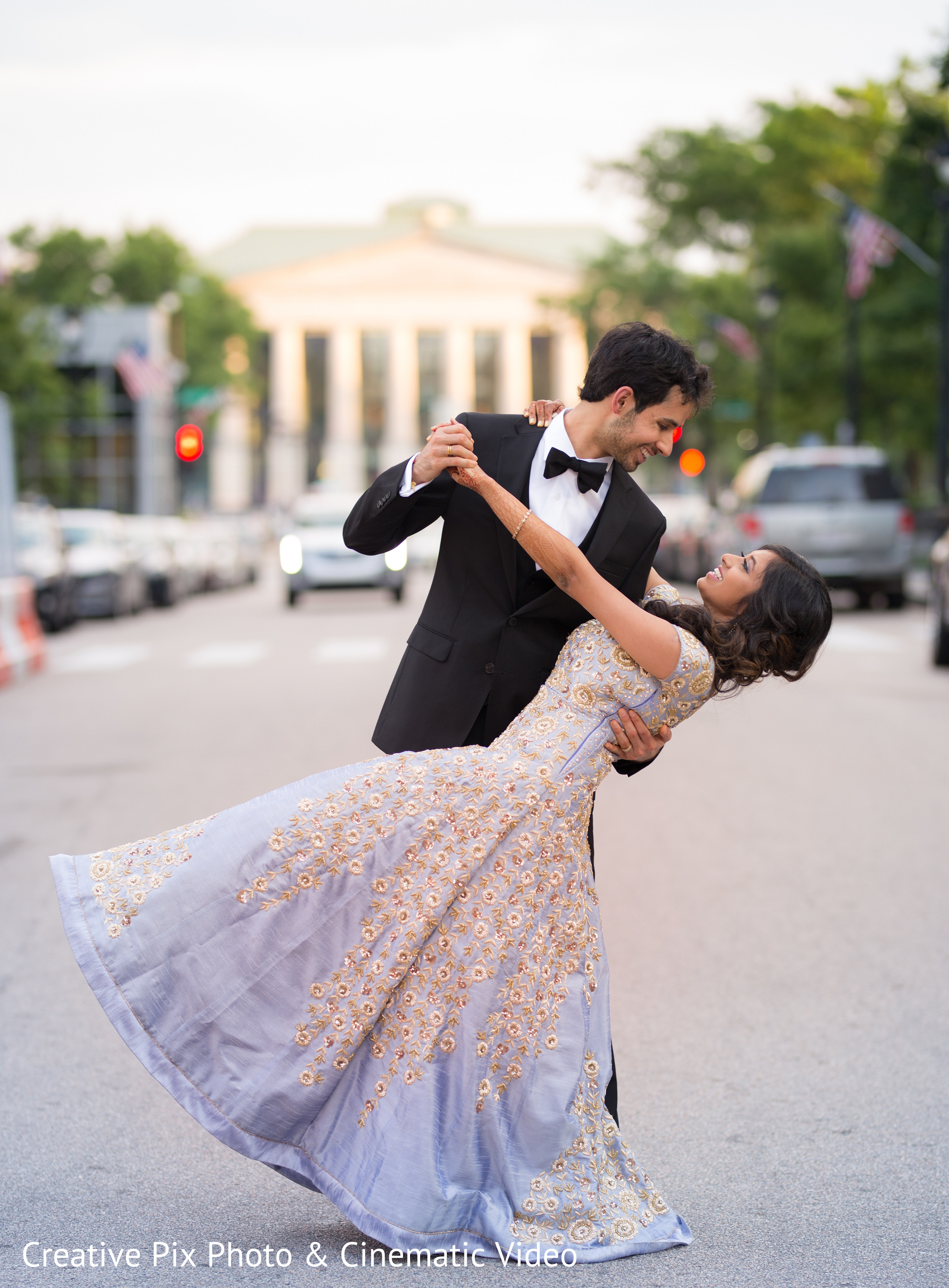 Lovely couple in their reception outfits | Photo 184001