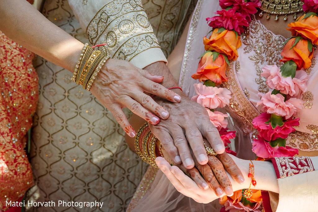 Take a look at this traditional indian wedding ceremony. | Photo 184266