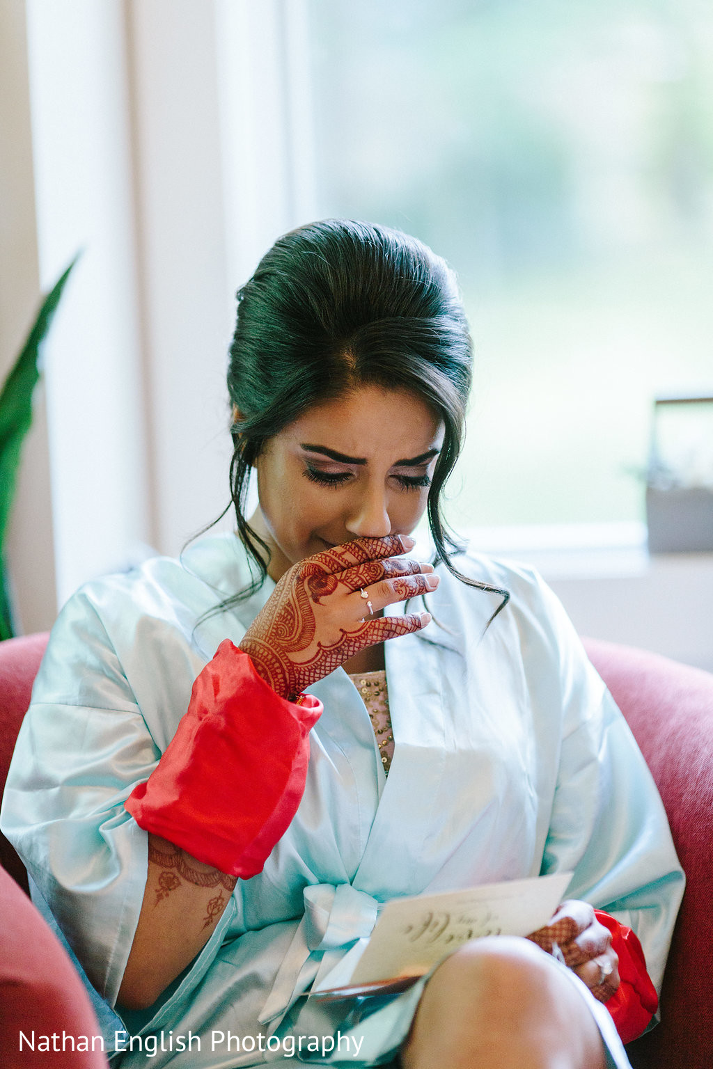 Indian bride emotional moment capture | Photo 186252