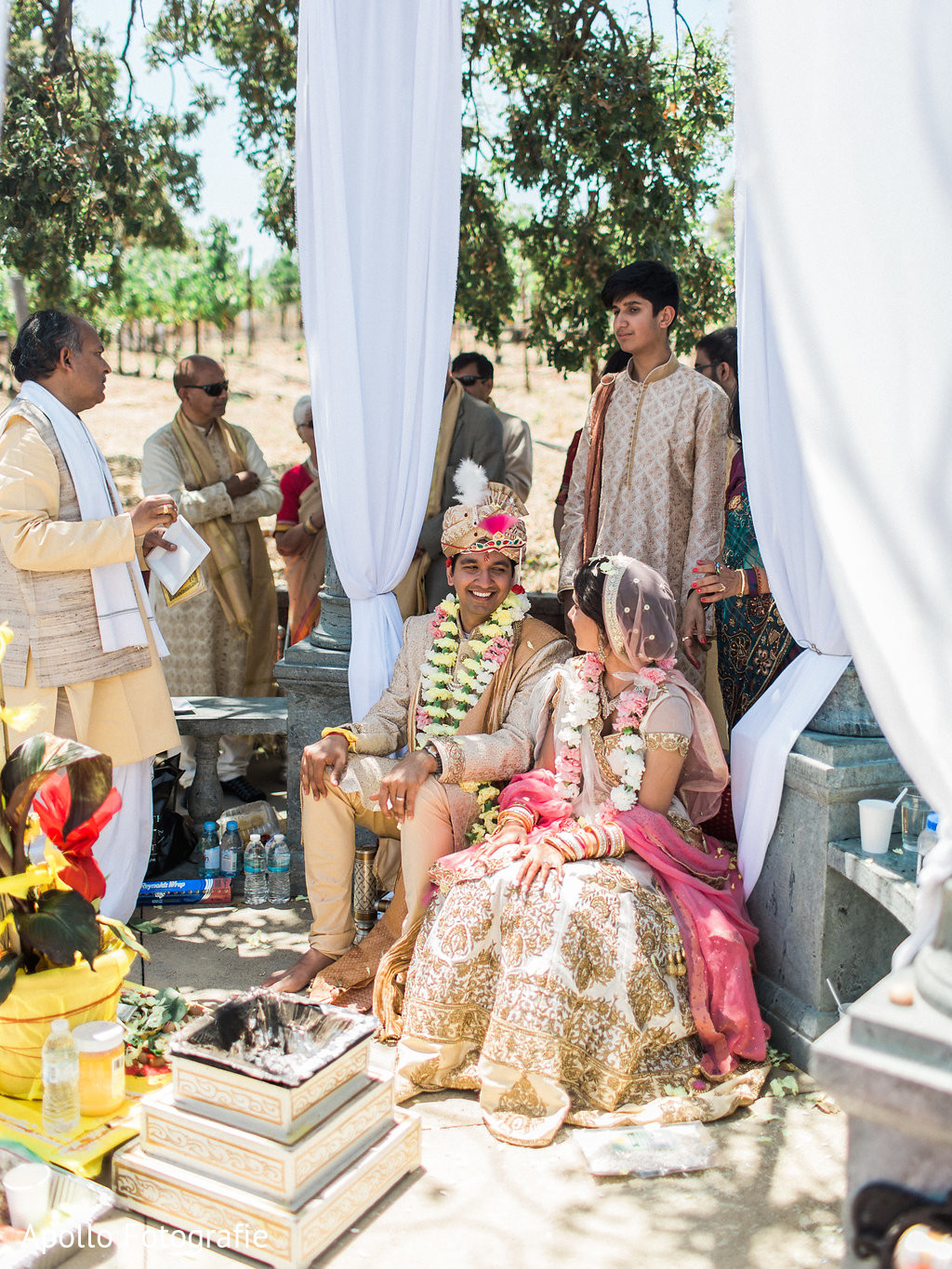 Indian bride and groom have a laugh time as the ceremony begins | Photo ...
