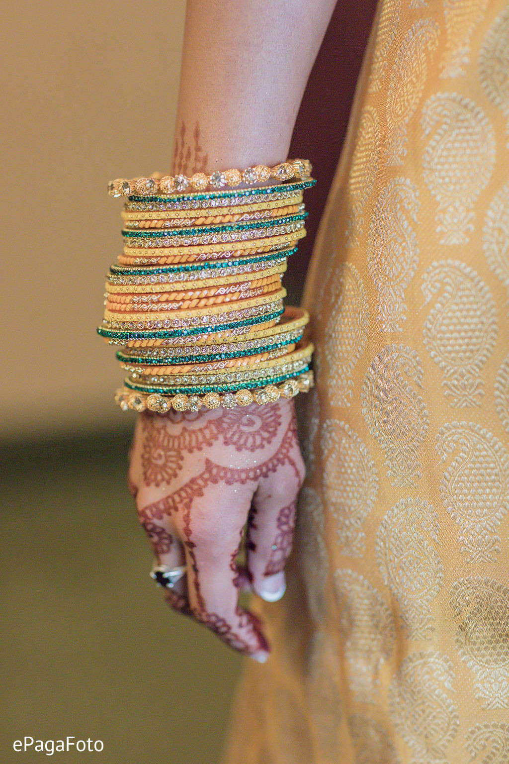 Incredible Indian bridal bangles. | Photo 194219