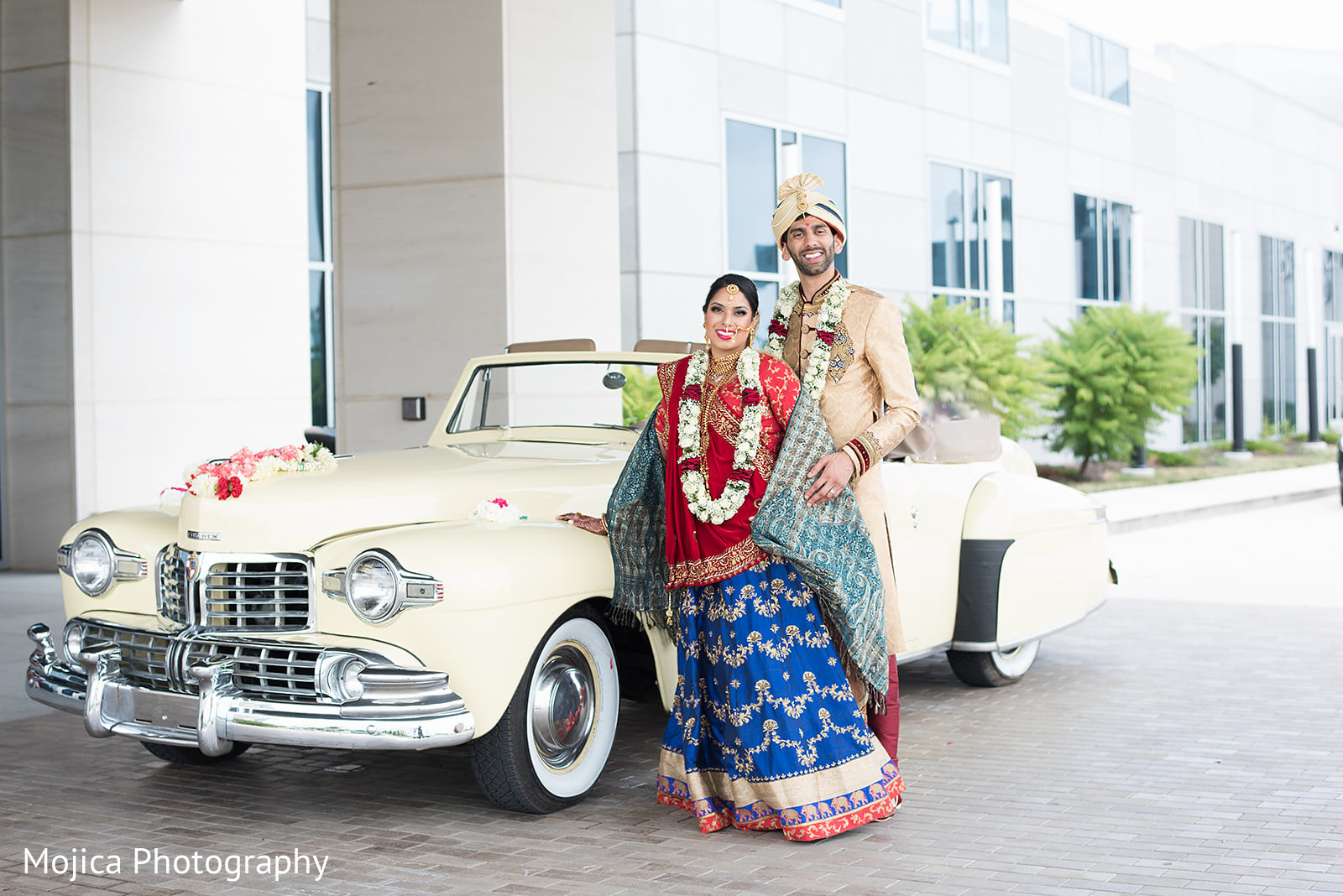 Joyful Indian newlyweds after the ceremonial rituals | Photo 199845