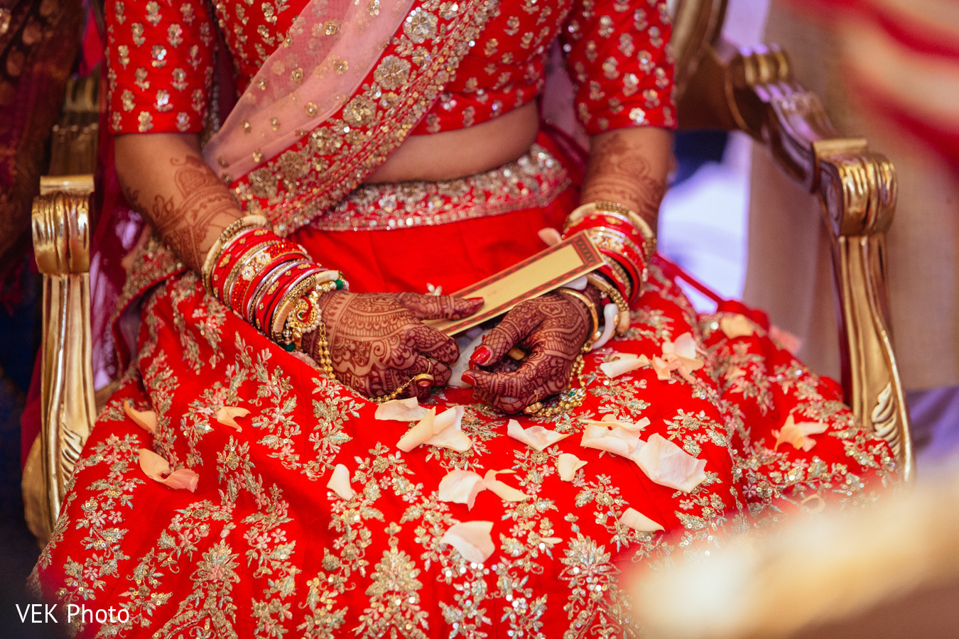 Detail of mehndi design on the maharani | Photo 200170