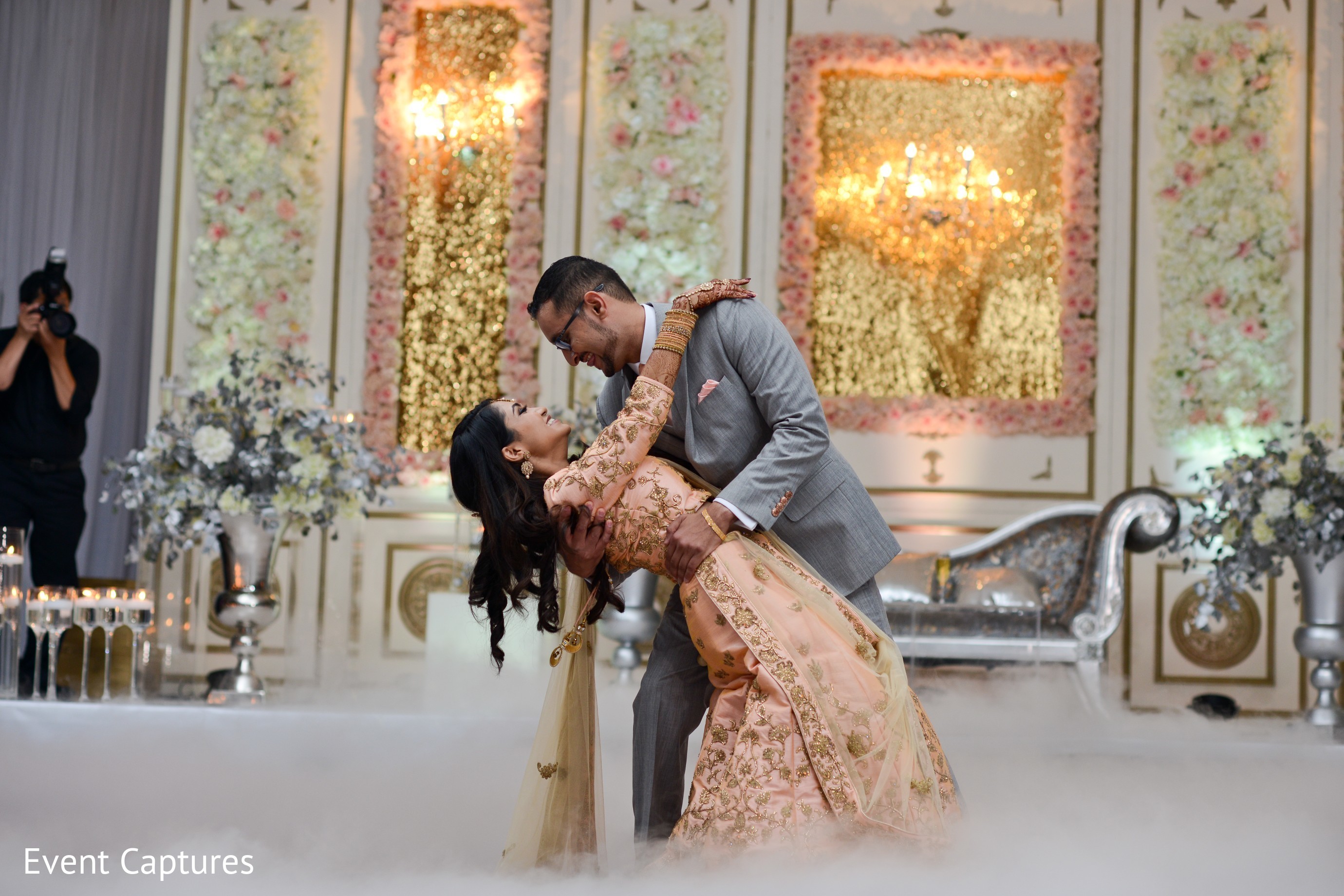 Romantic Indian bride and groom's first dance. | Photo 202298