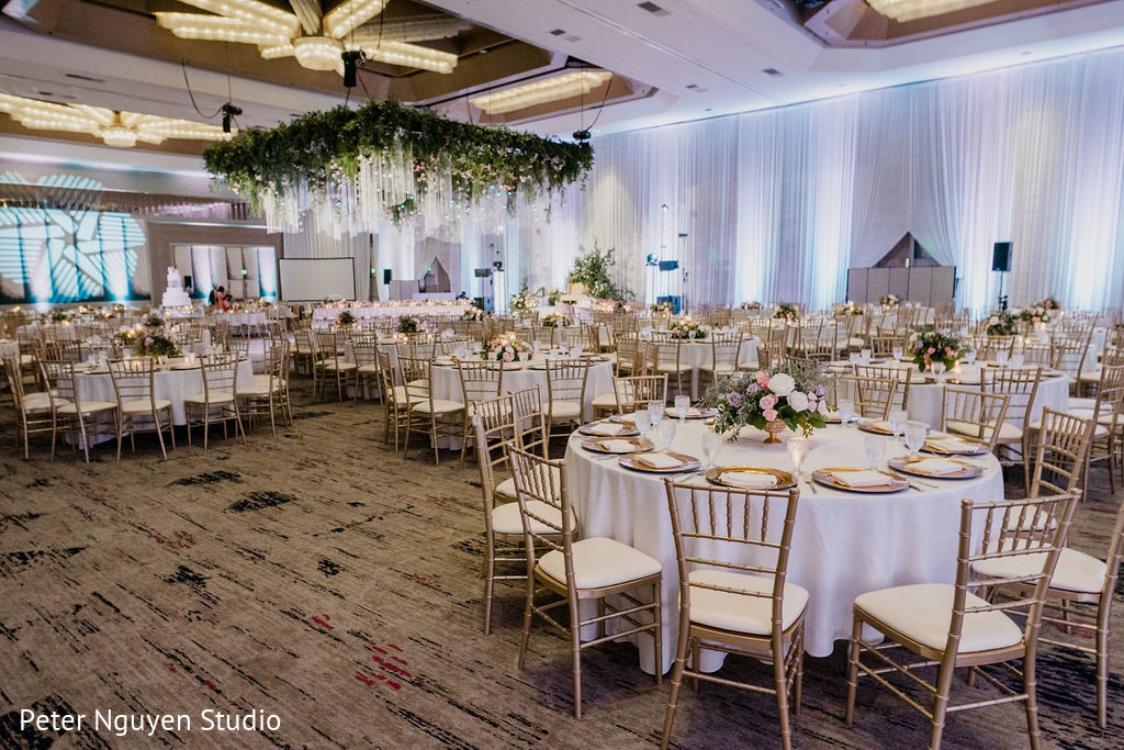 Detail of the table setup design at the reception | Photo 203547