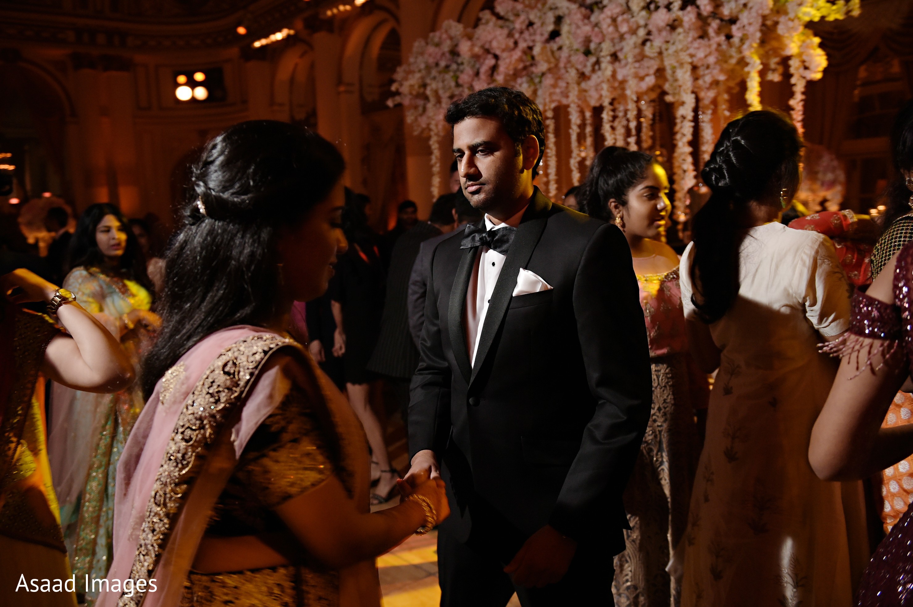 Amazingly Heartfelt Indian bride and groom dance. | Photo 203684