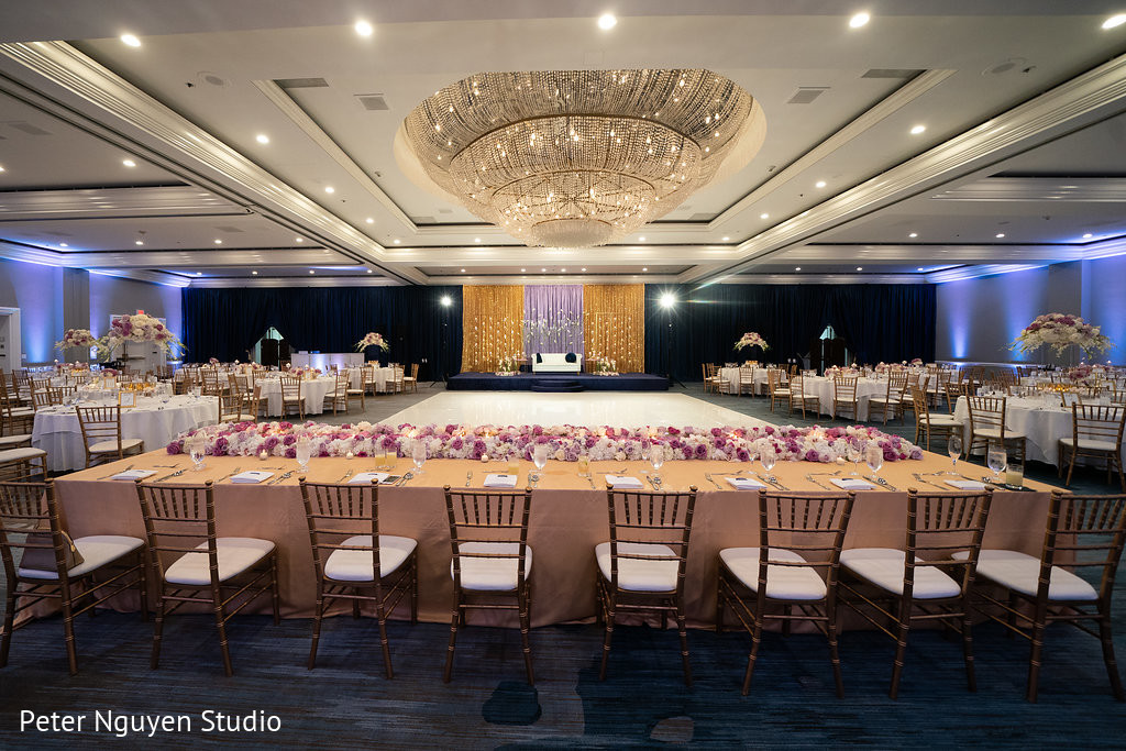 Indian wedding reception table and stage setup. | Photo 209149