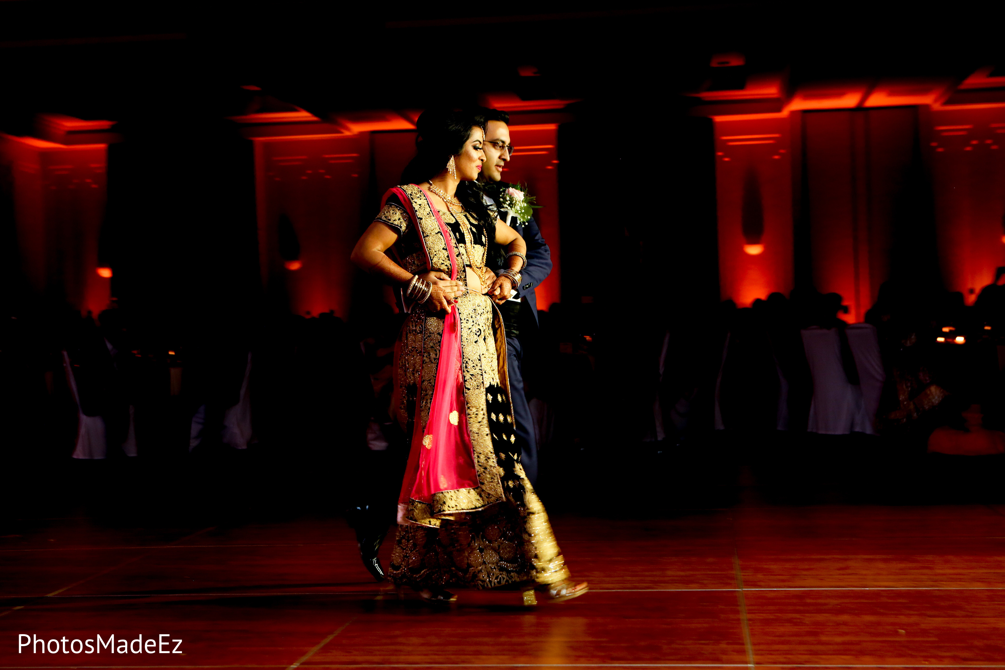 Incredible Indian bride and groom reception dance. | Photo 213621