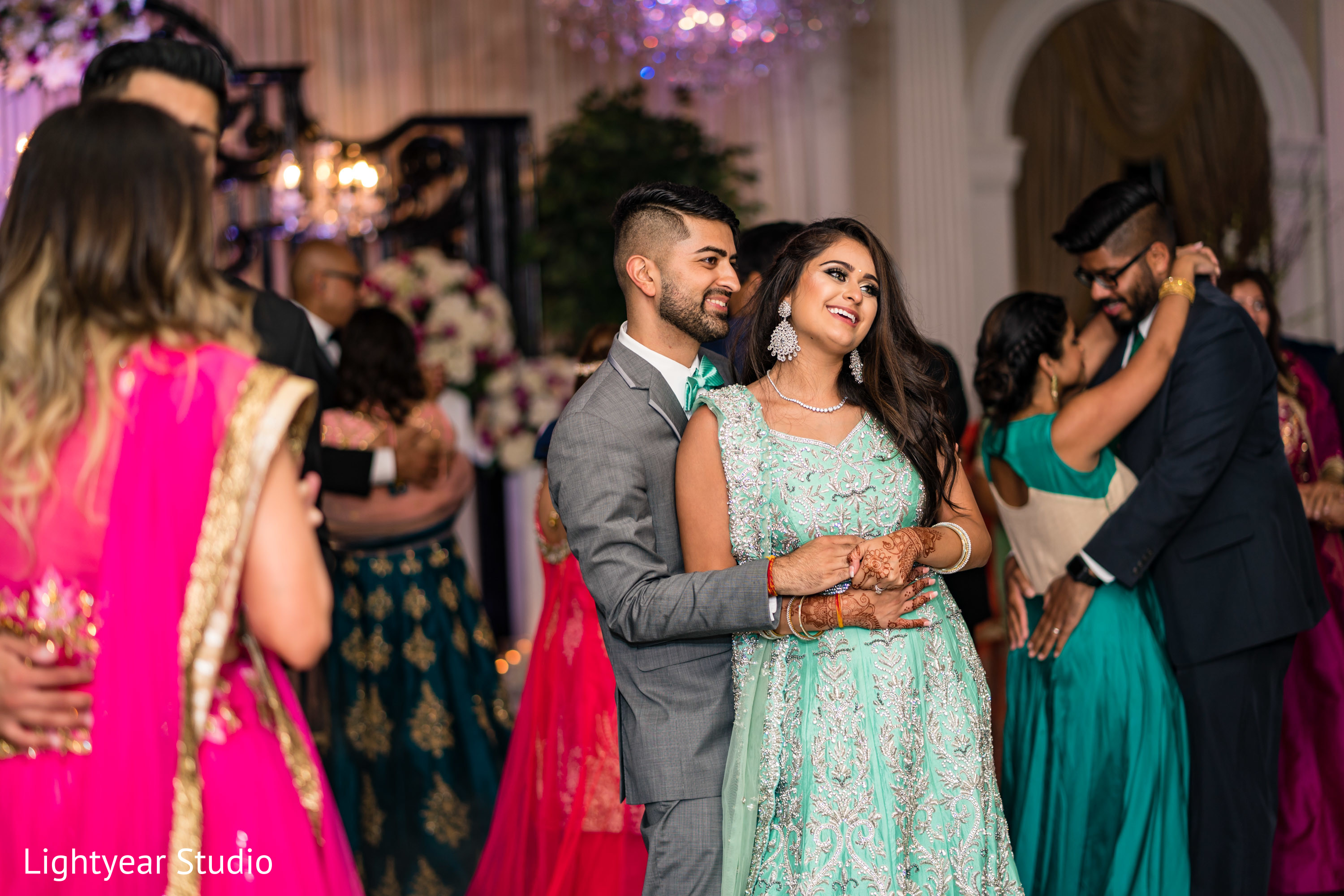 Indian bride and groom reception dance capture. | Photo 213859