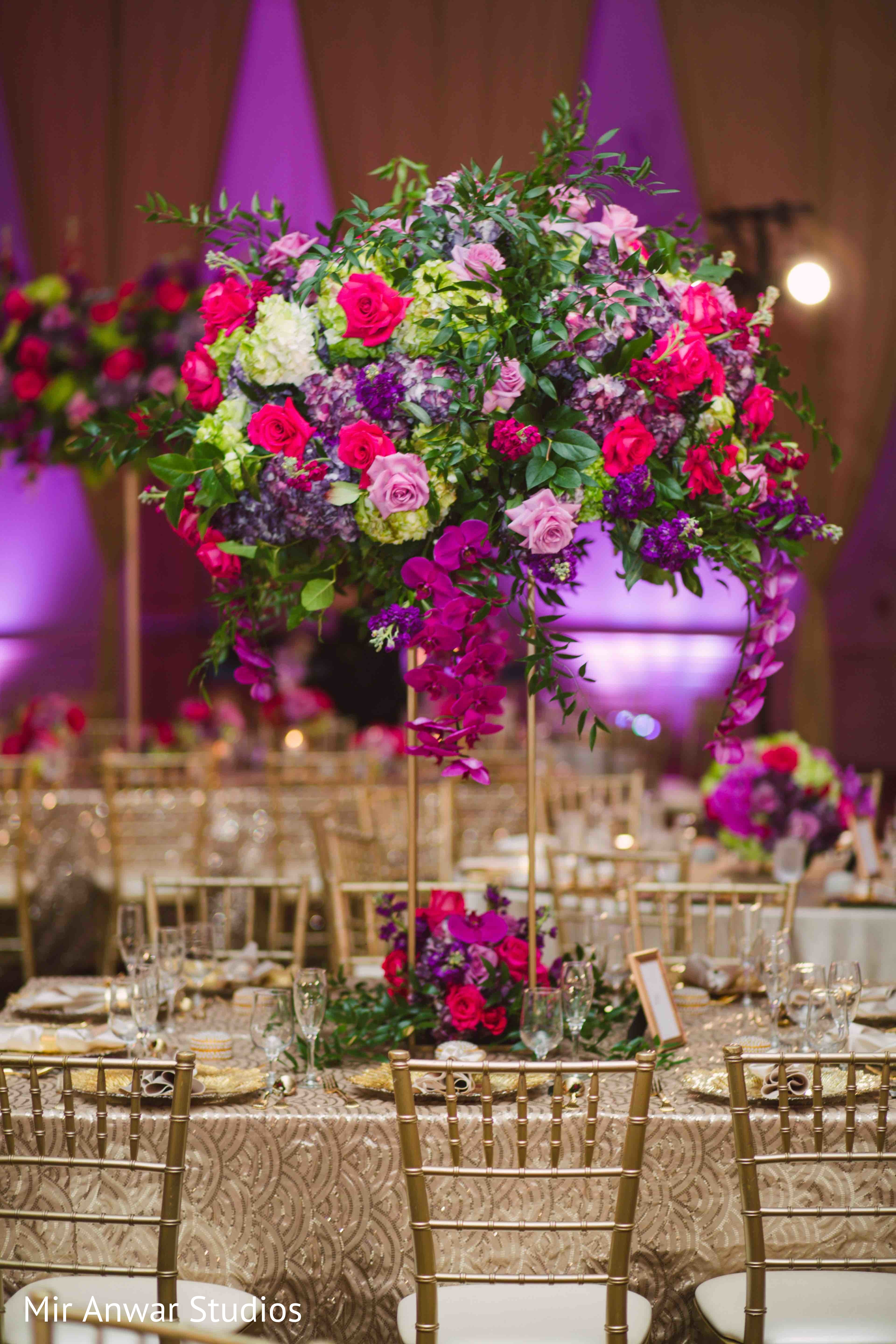 Magnificent Indian wedding reception table decorations. | Photo 218563