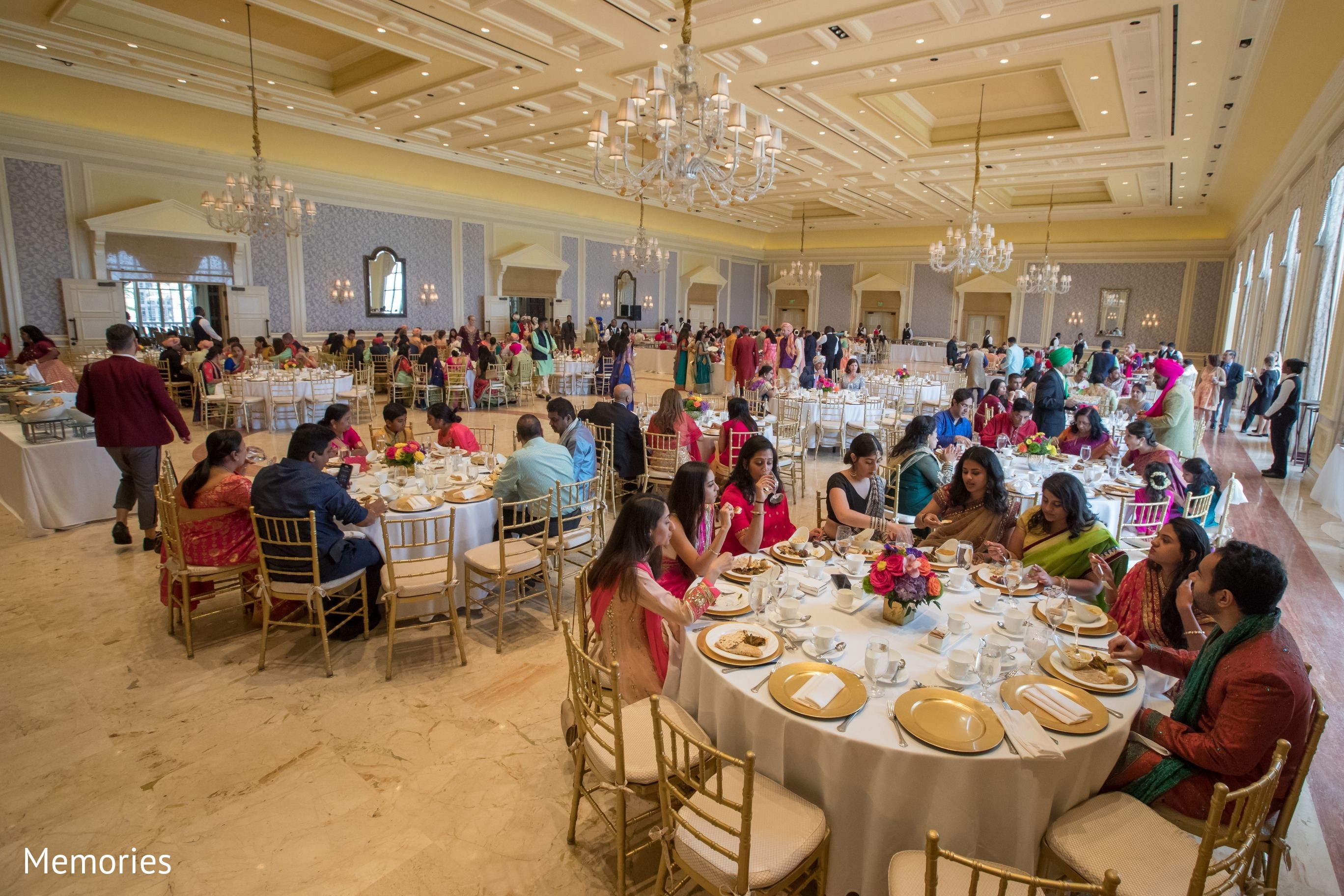 Overview of the Indian wedding guests | Photo 229359