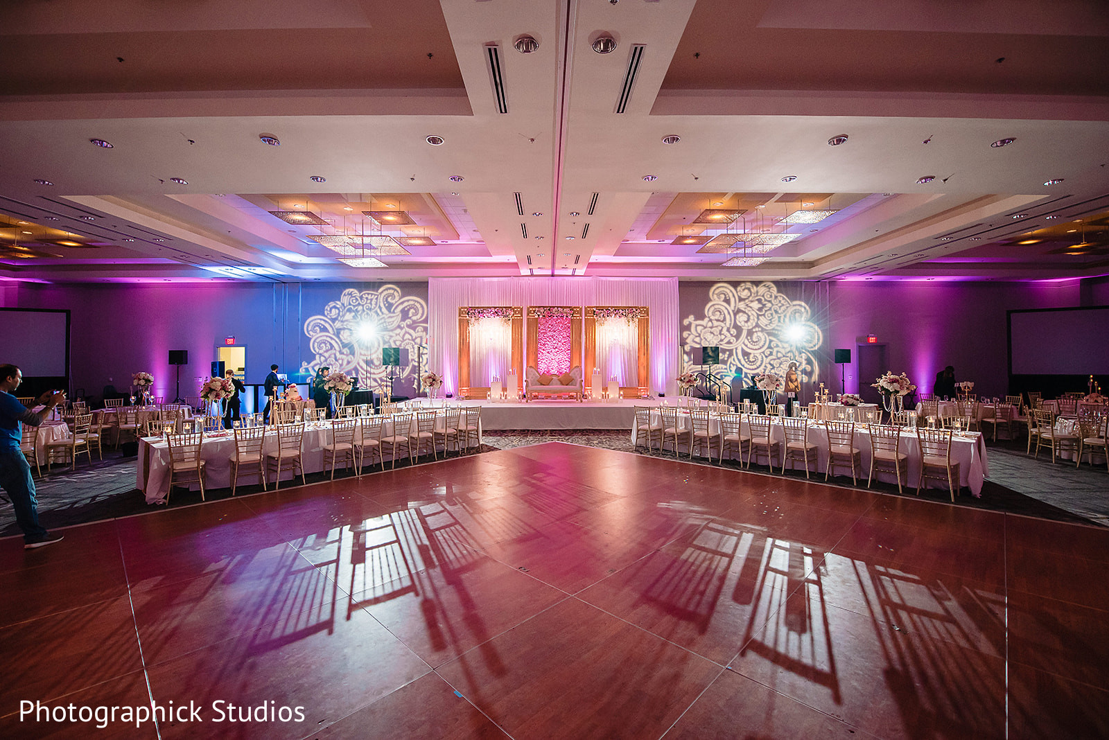 Incredible Indian wedding reception dance floor. | Photo 230918
