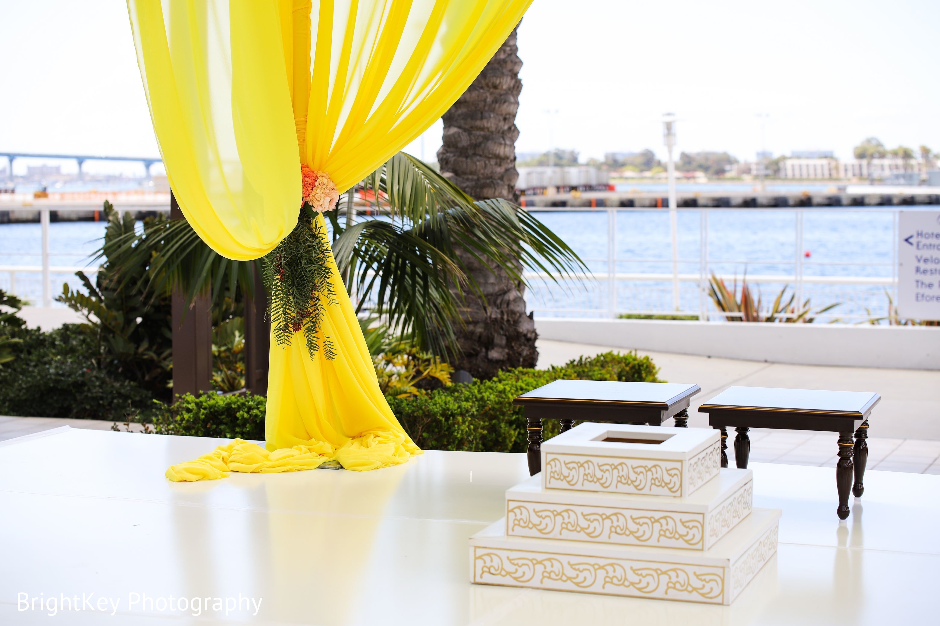 Heavenly Indian wedding ceremony mandap setup. | Photo 232683