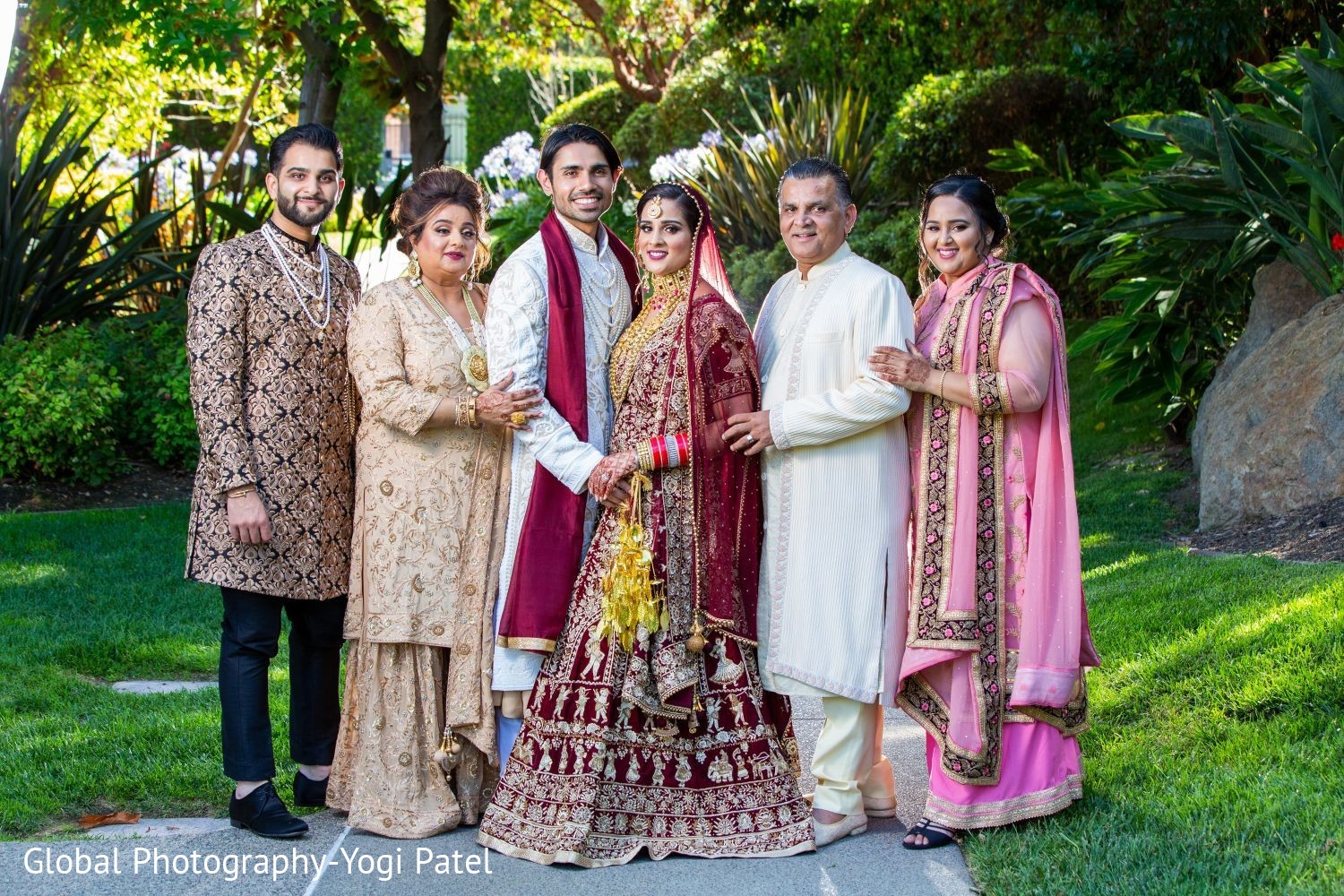 Lovely photo shoot of the bride;s family and Indian groom. | Photo 245703