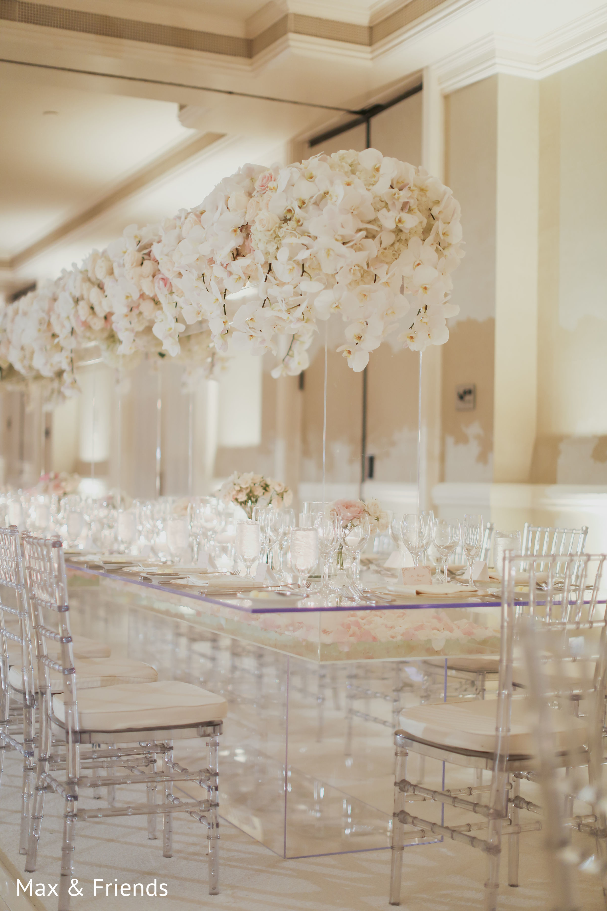 Delicate indian wedding centerpieces | Photo 251173