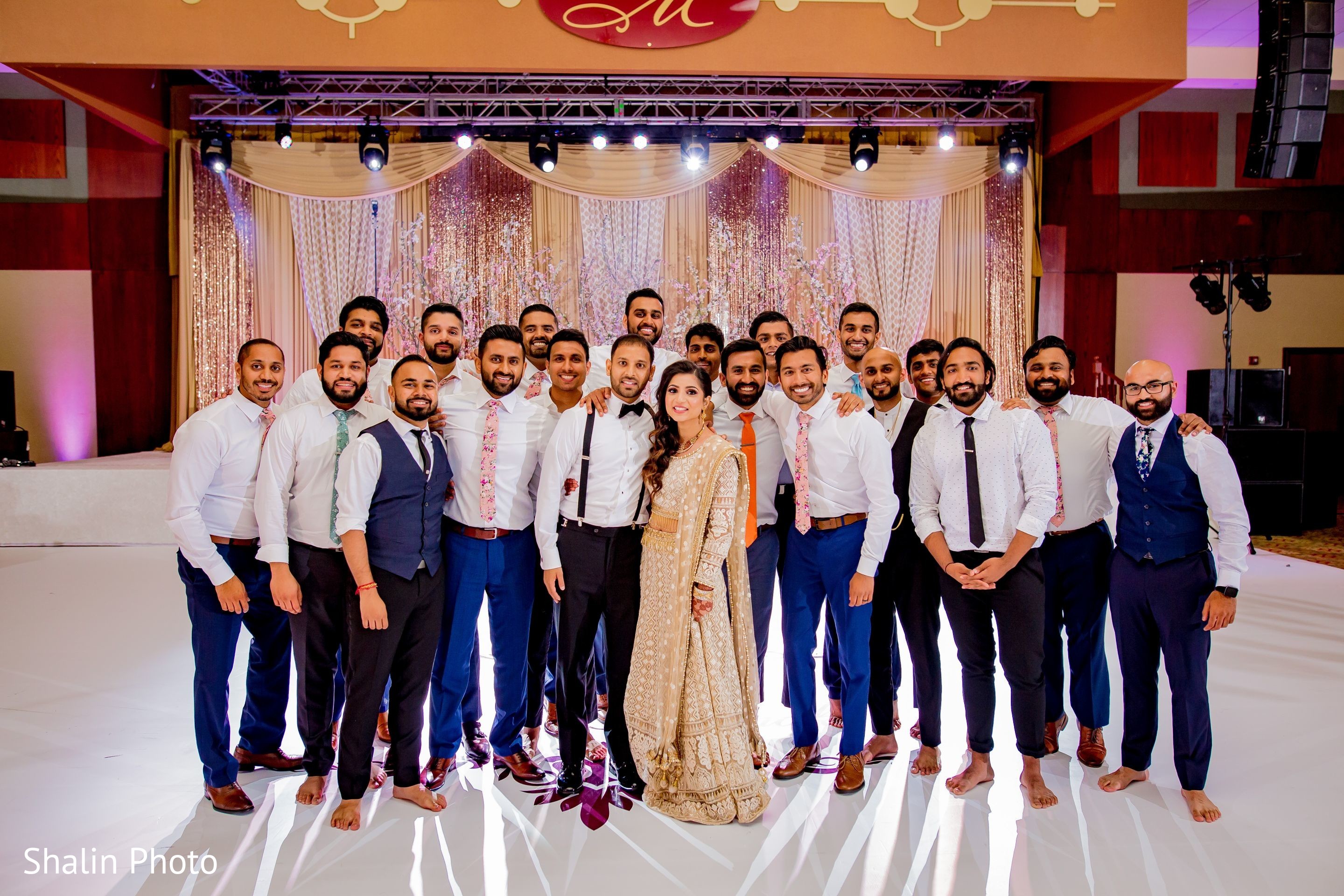 Breath taking indian wedding reception photo session. | Photo 254528