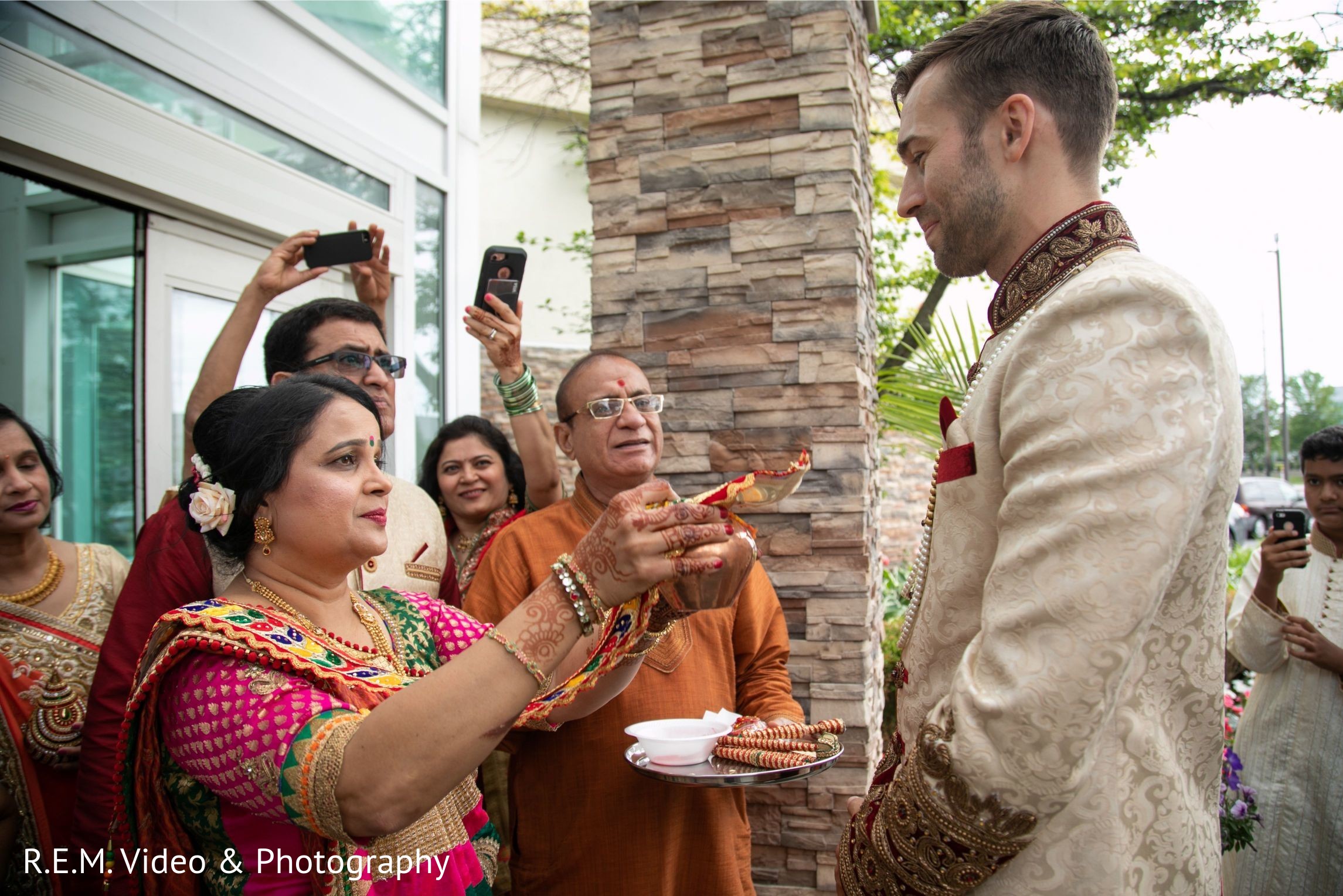 Traditional indian groom's milni ritual. | Photo 255155