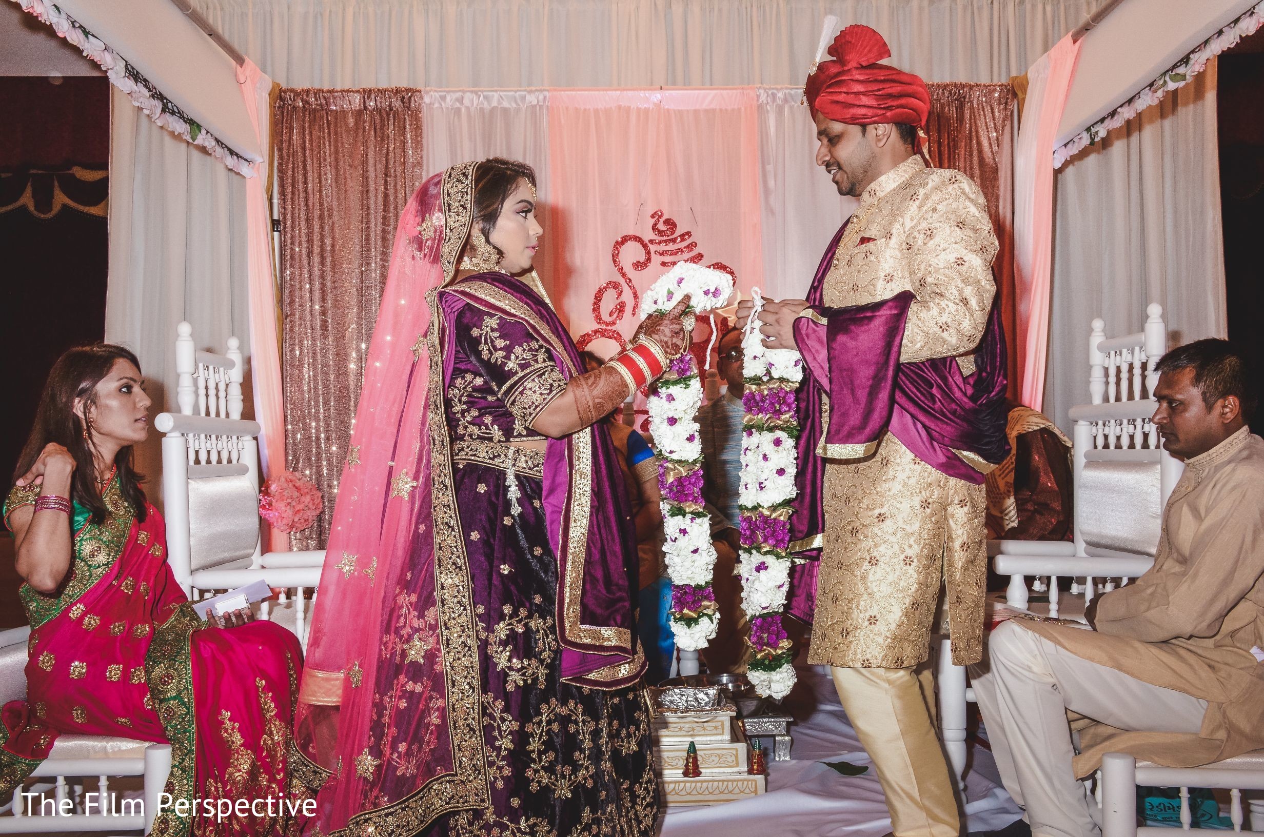 Maharani and Raja during the Indian wedding ceremonies. | Photo 262719