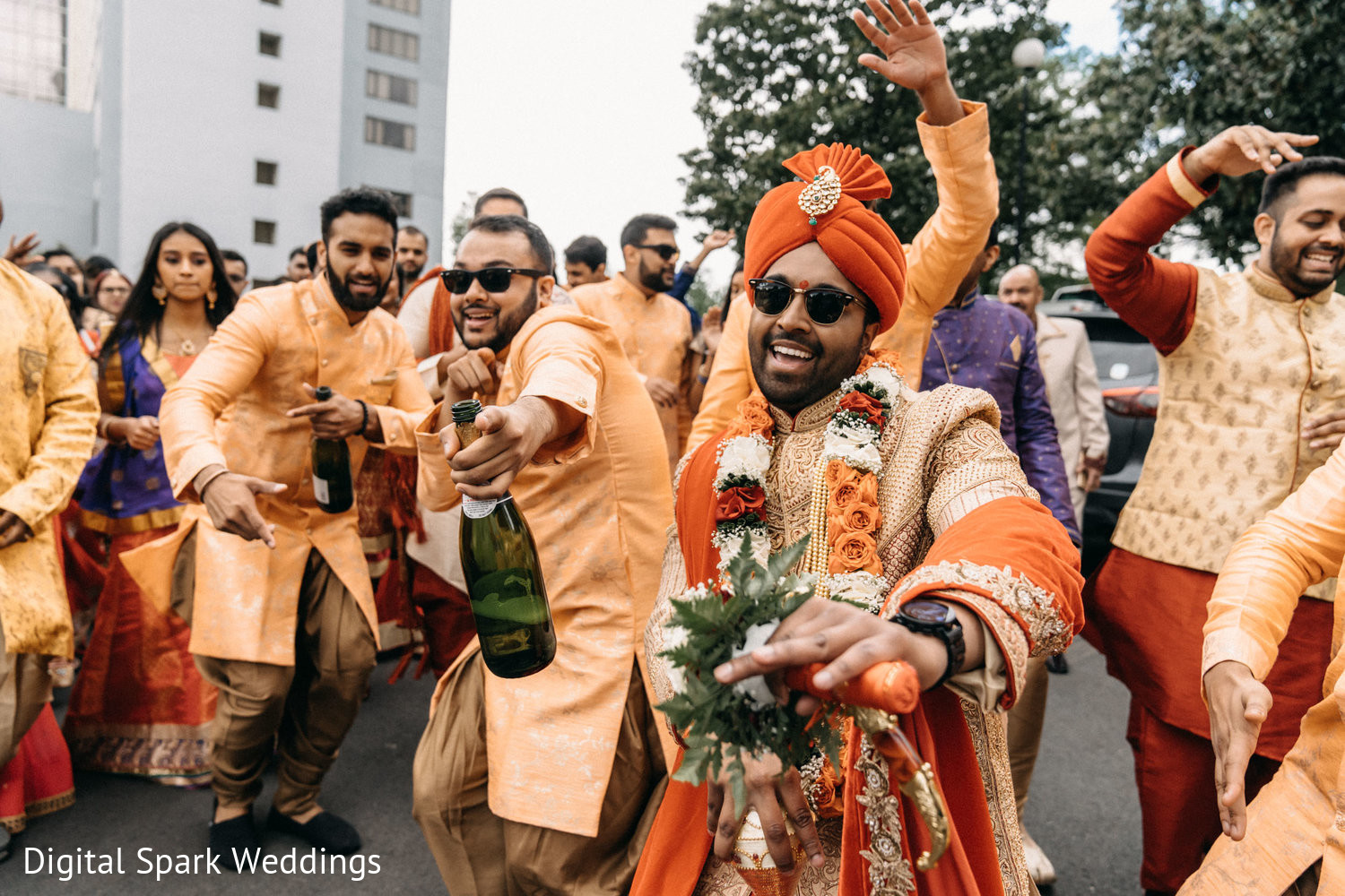 Indian groom and Indian relatives dancing during Baraat | Photo 264069