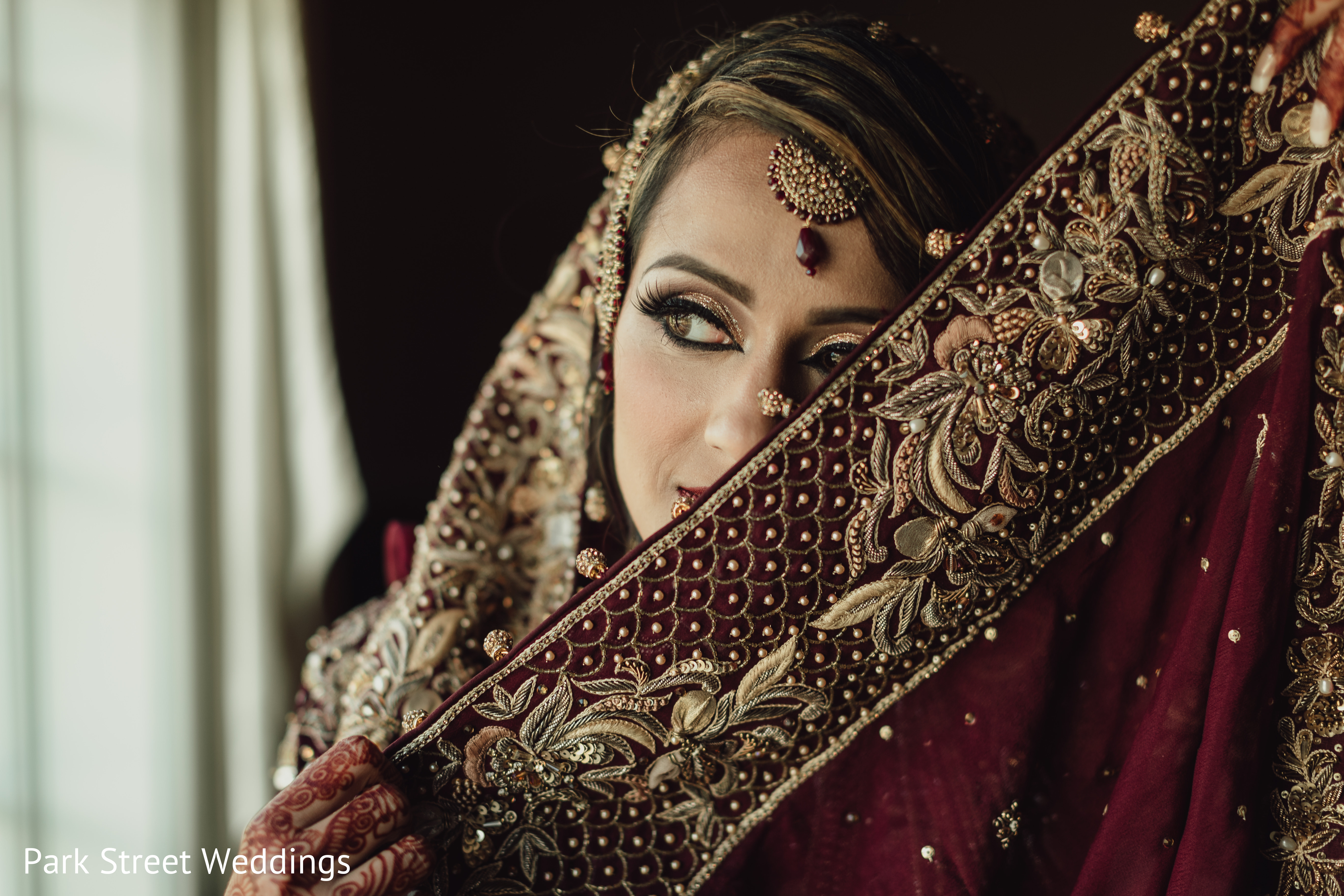 Golden Indian bridal ceremony wedding veil. | Photo 267047