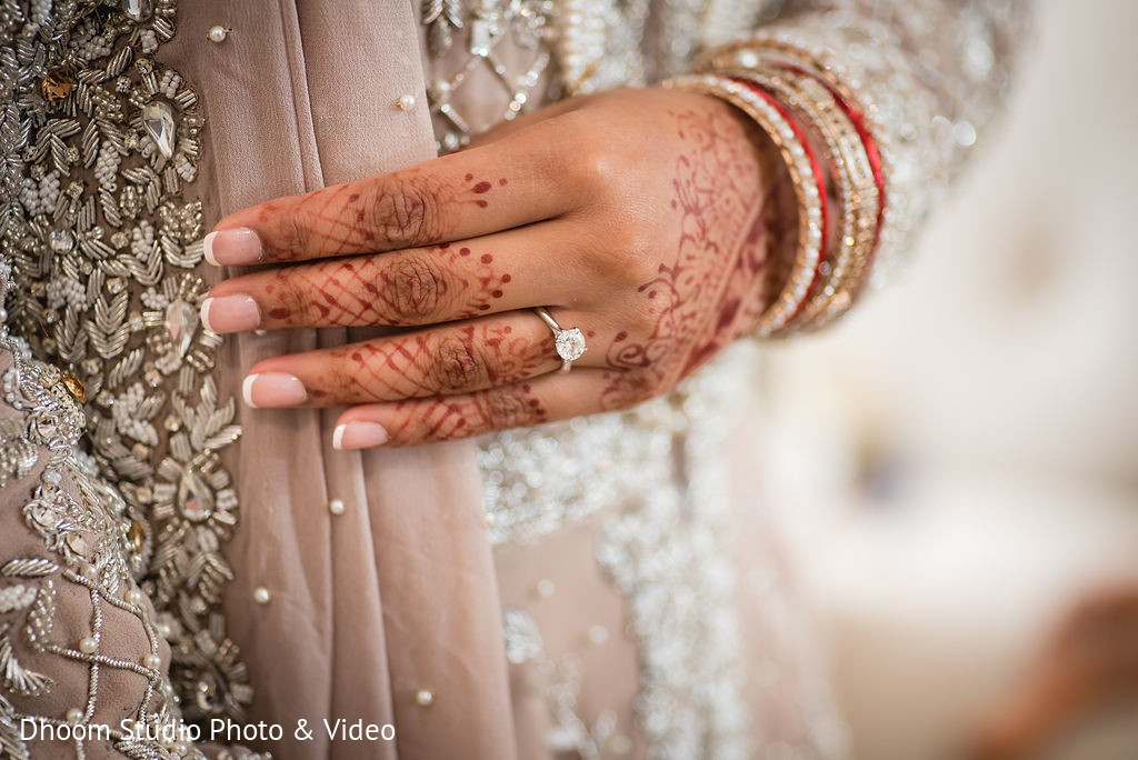 A take of Maharani's engagement ring on her henna stained hand | Photo ...