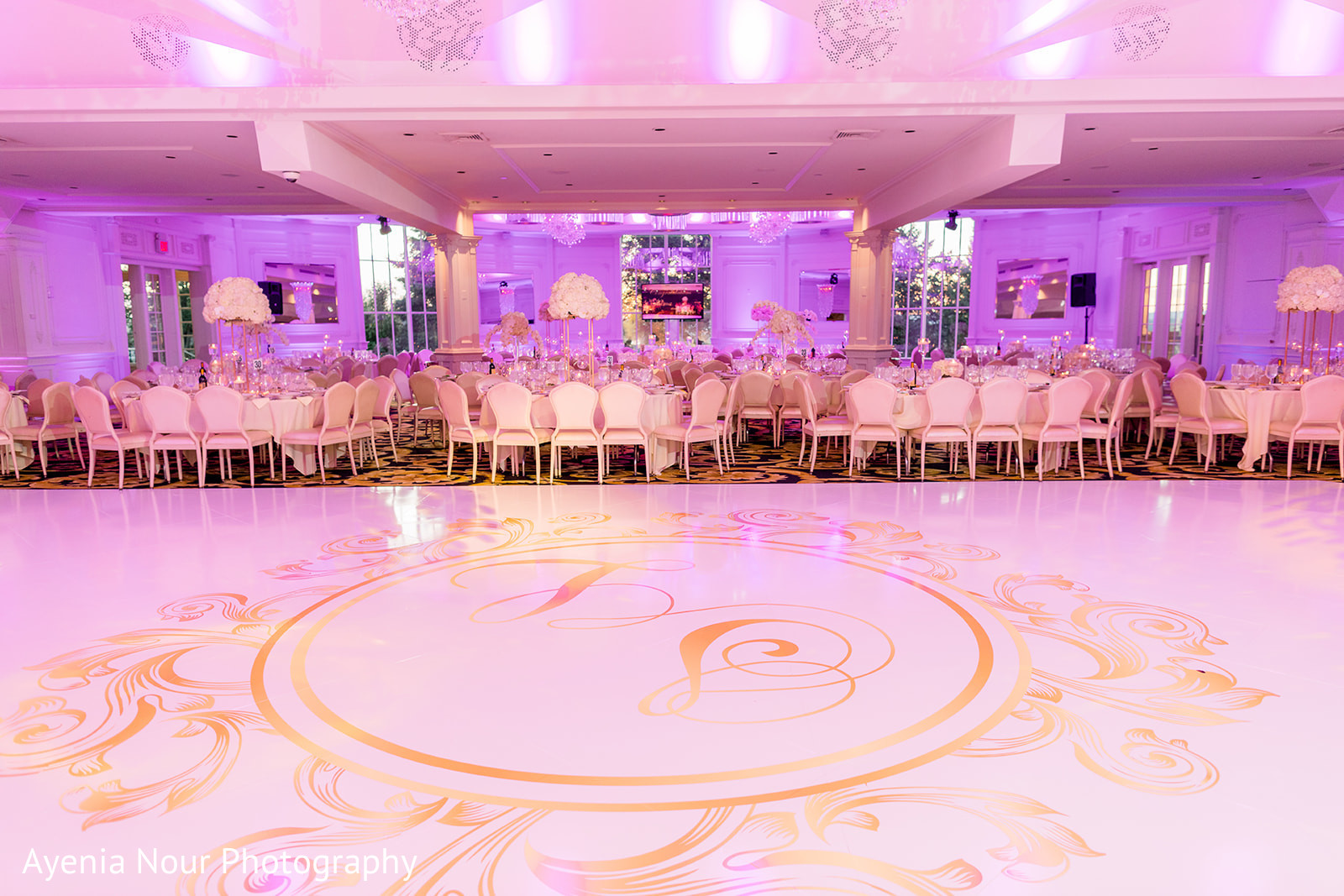 Indian wedding reception dance floor setup. | Photo 270606